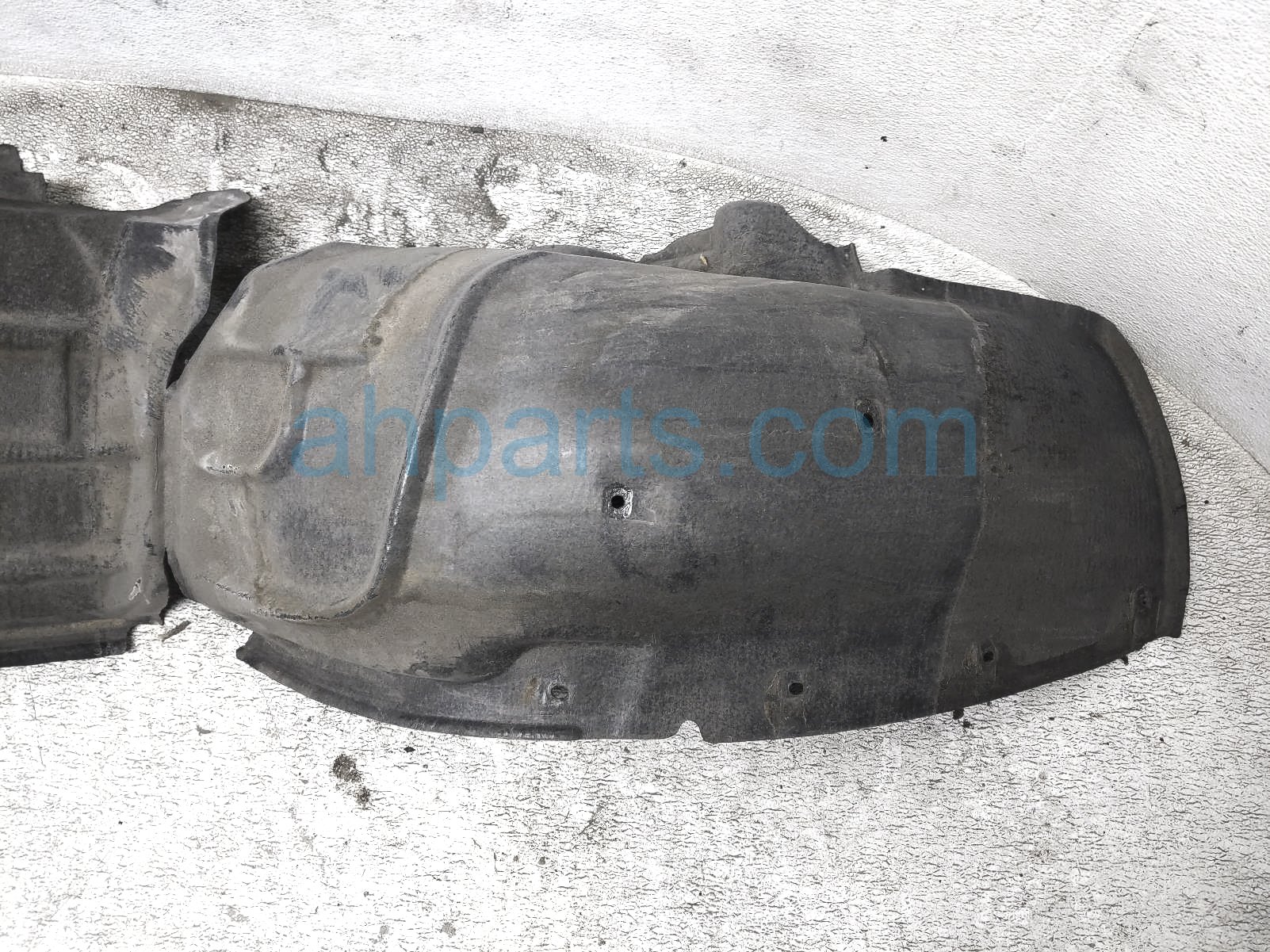 Sold 2021 GMC Terrain Rear Driver Inner Fender Liner 84700607