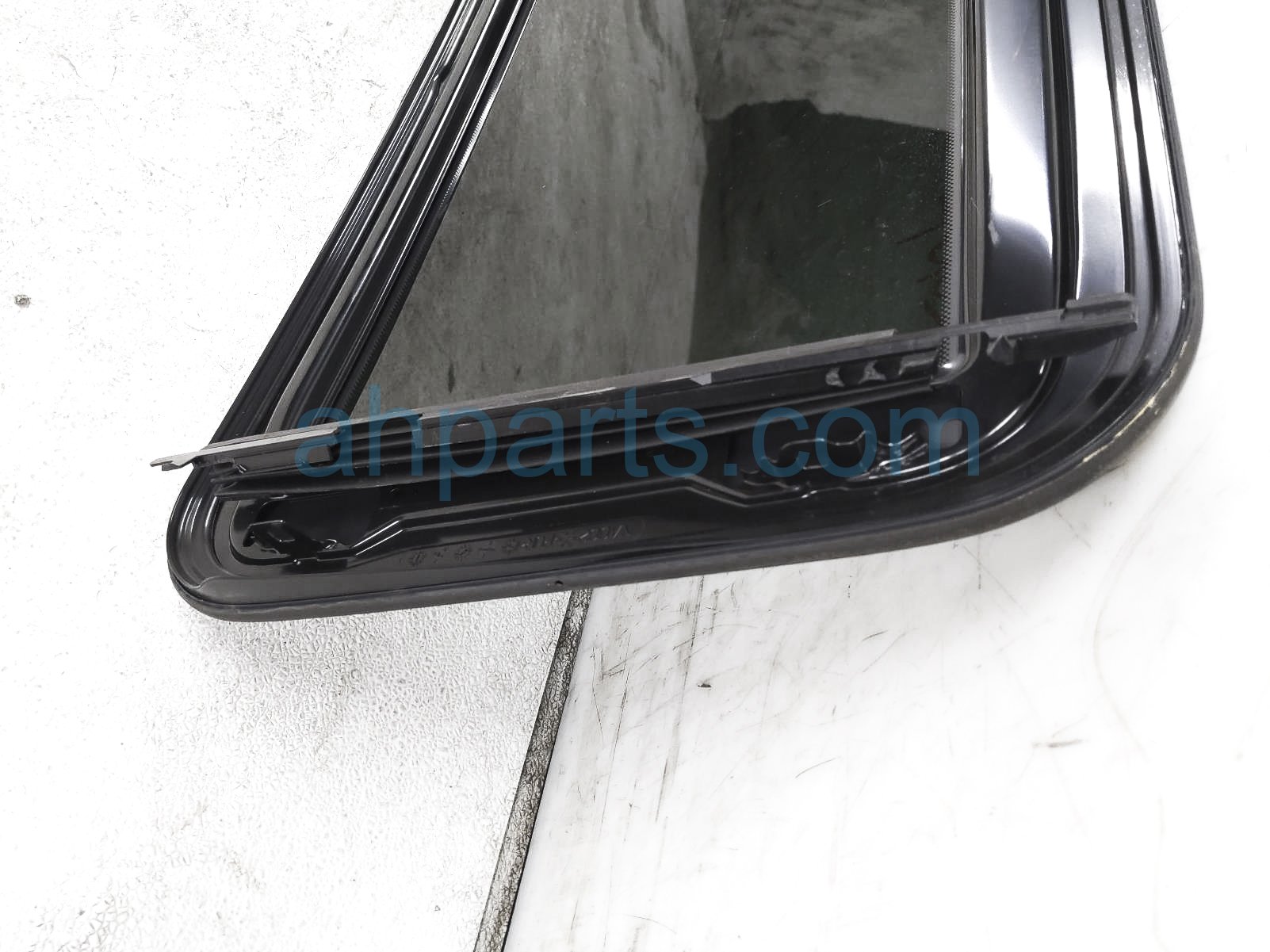 2016 Infiniti Q50 Sunroof / Sun Roof Glass Window 91210-4GA1A,