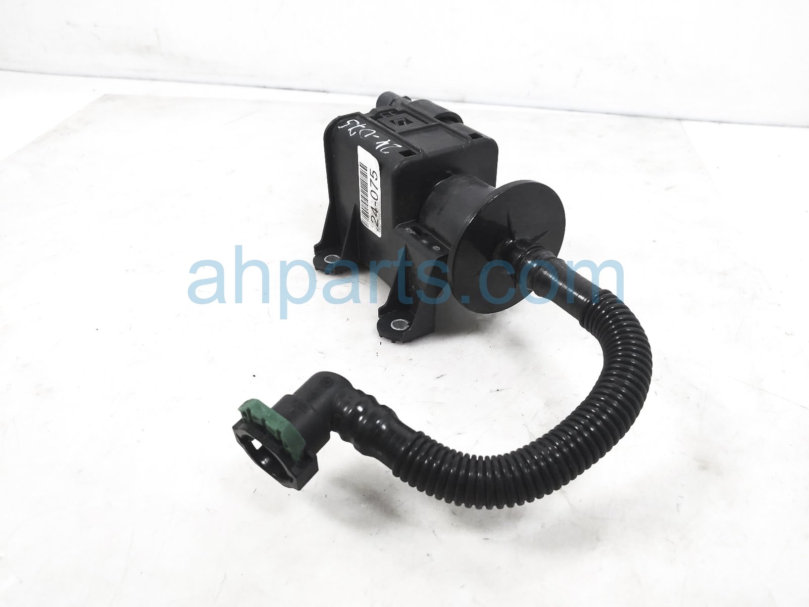 2019 Toyota Rav 4 Fuel Vapor Leak Detection Pump 77730-0R010,