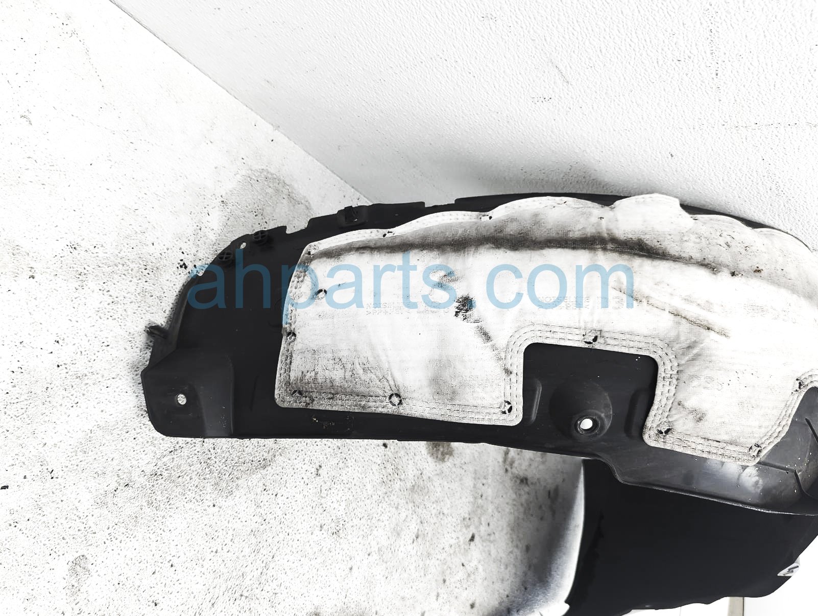 Sold 2021 Hyundai Venue Front Driver Inner Fender Liner 86811-K2000,