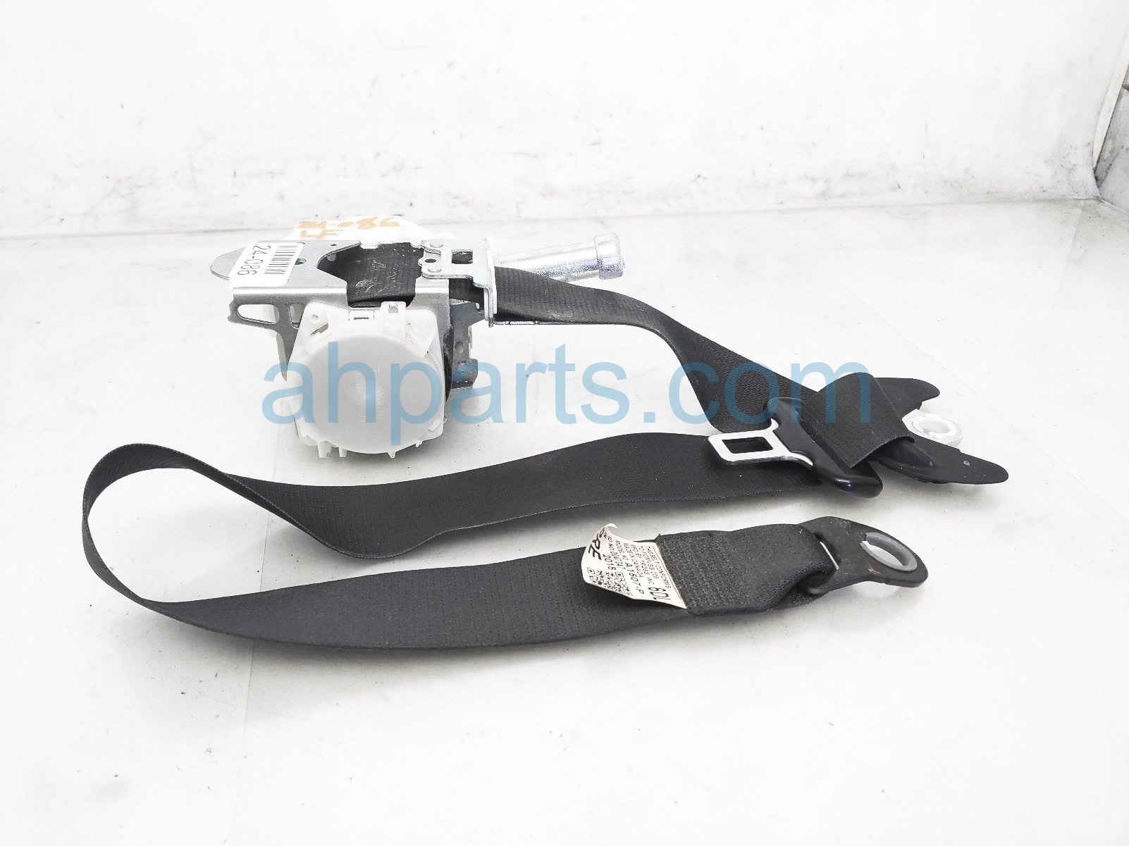 Sold 2018 Toyota Tacoma Front Driver Seat Belt - Black 73220-04260-C1,