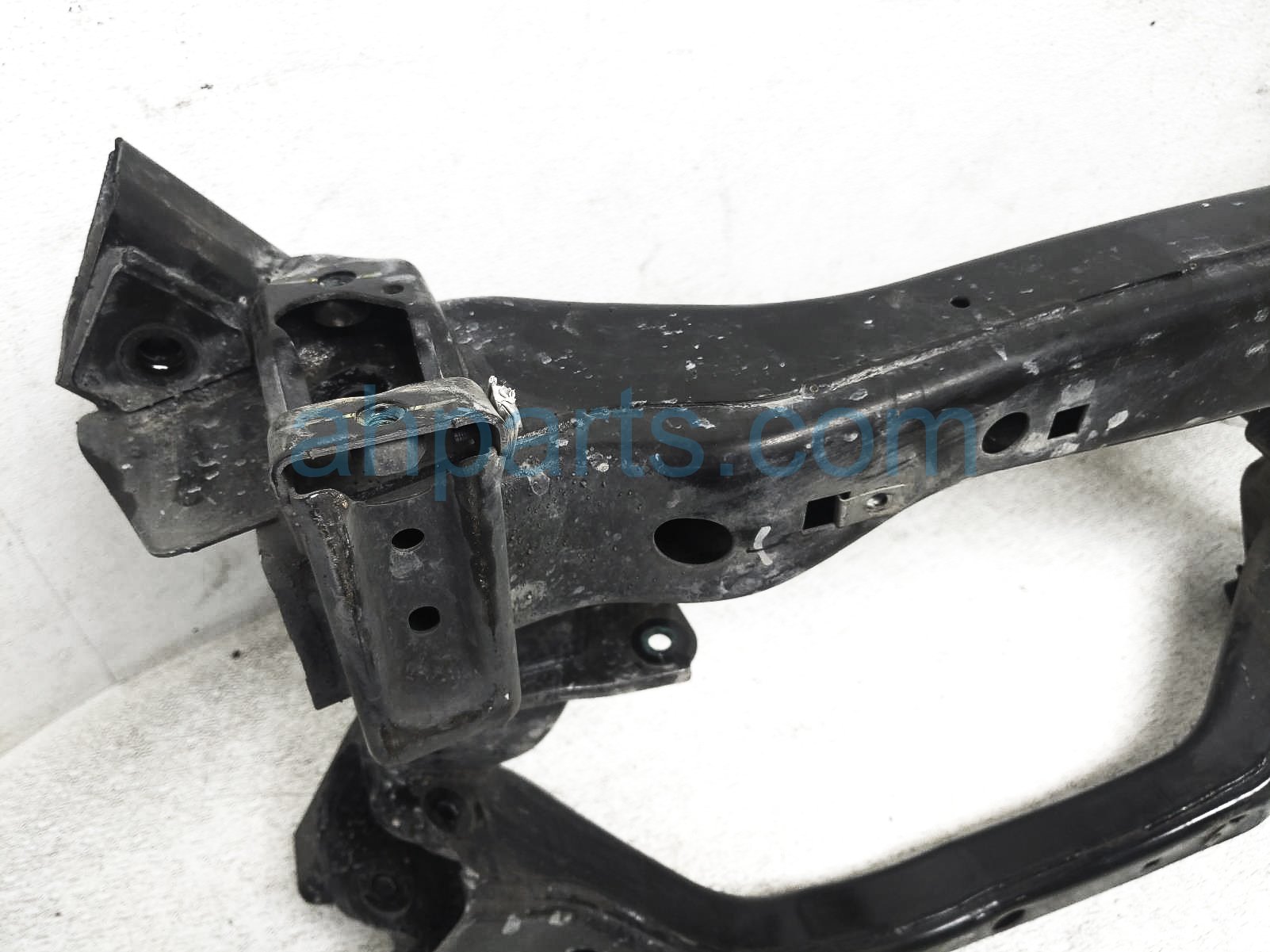2021 Chrysler 300 Crossmember Front Engine Sub Frame / Cradle ...