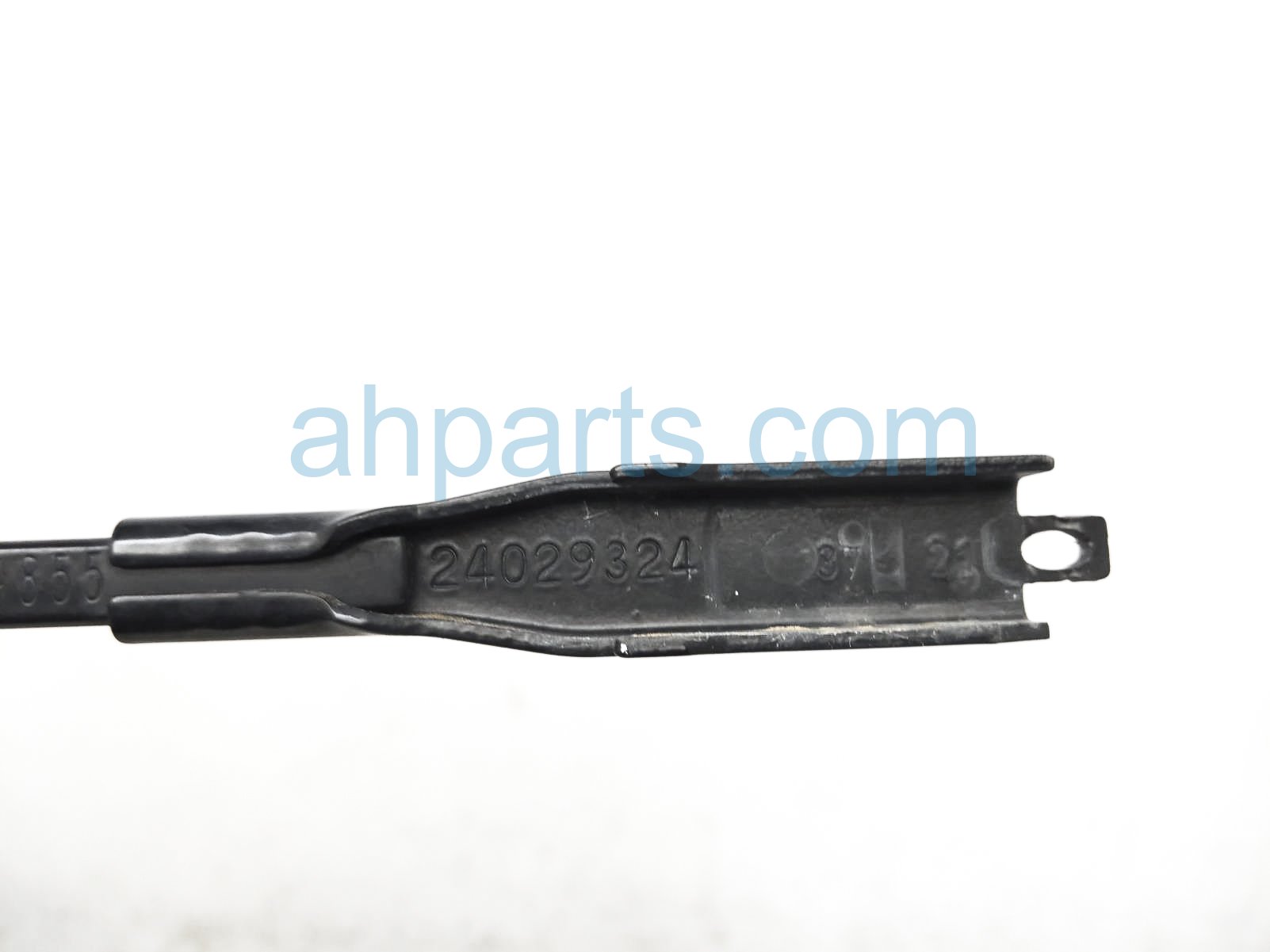2021 Ford Mustang Driver Windshield Wiper Arm FR3Z-17527-B,