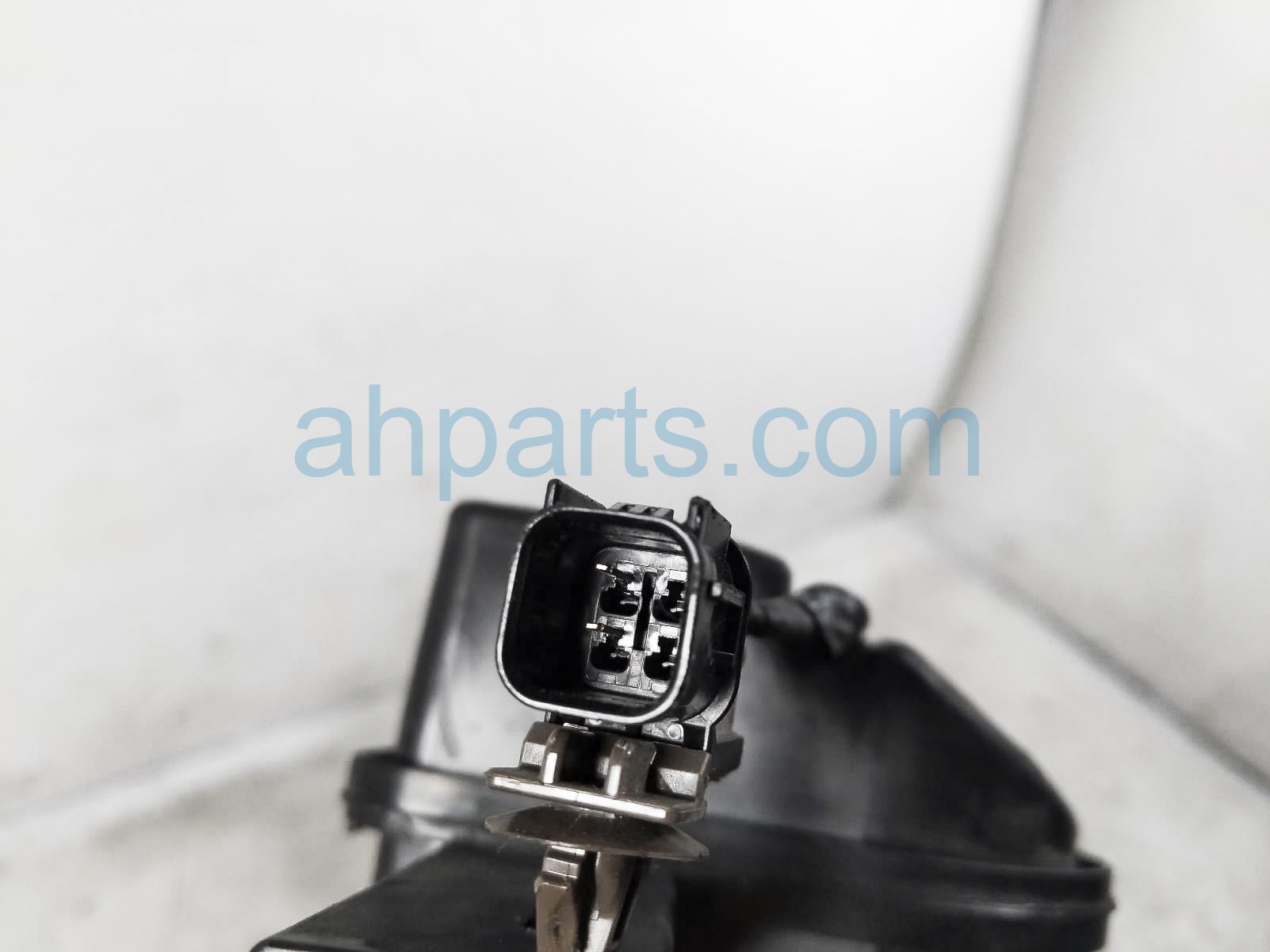 Sold 2023 Honda Pilot Windshield Washer Reservoir Tank 76841-T90-A11,