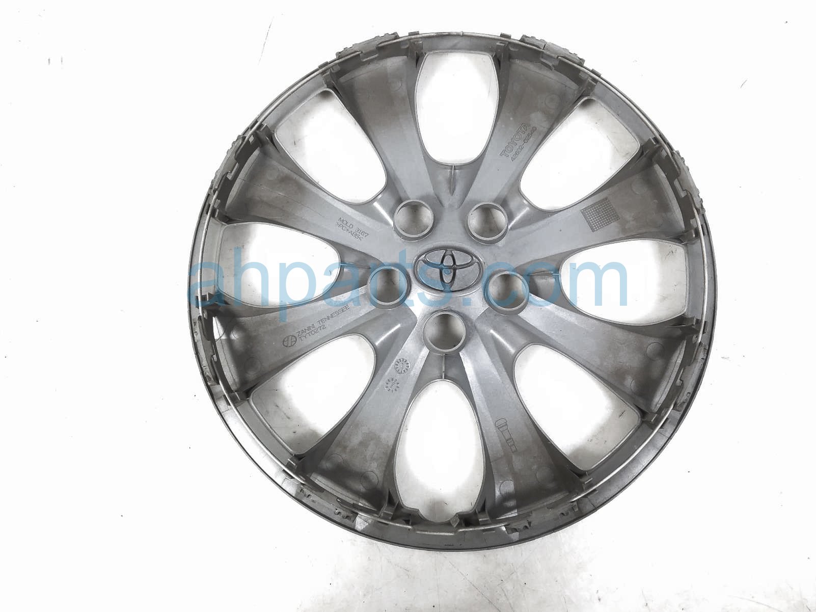 Sold 2021 Toyota Corolla Hub Rear Driver Wheel Cap Cover (8 Spoke ...