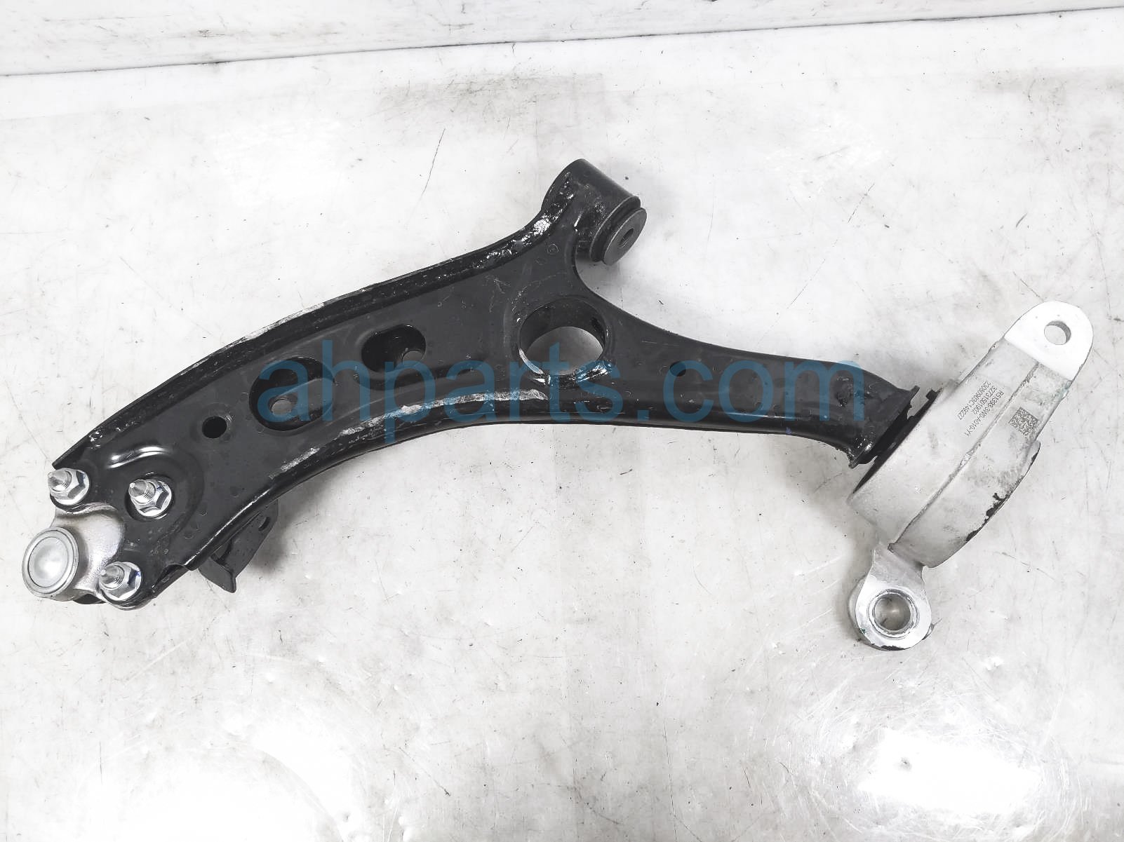 Sold 2024 Honda HR-V Front Passenger Lower Control Arm 51350-3W0-A00,