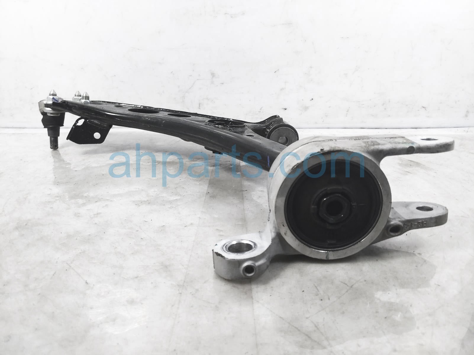Sold 2024 Honda HR-V Front Passenger Lower Control Arm 51350-3W0-A00,