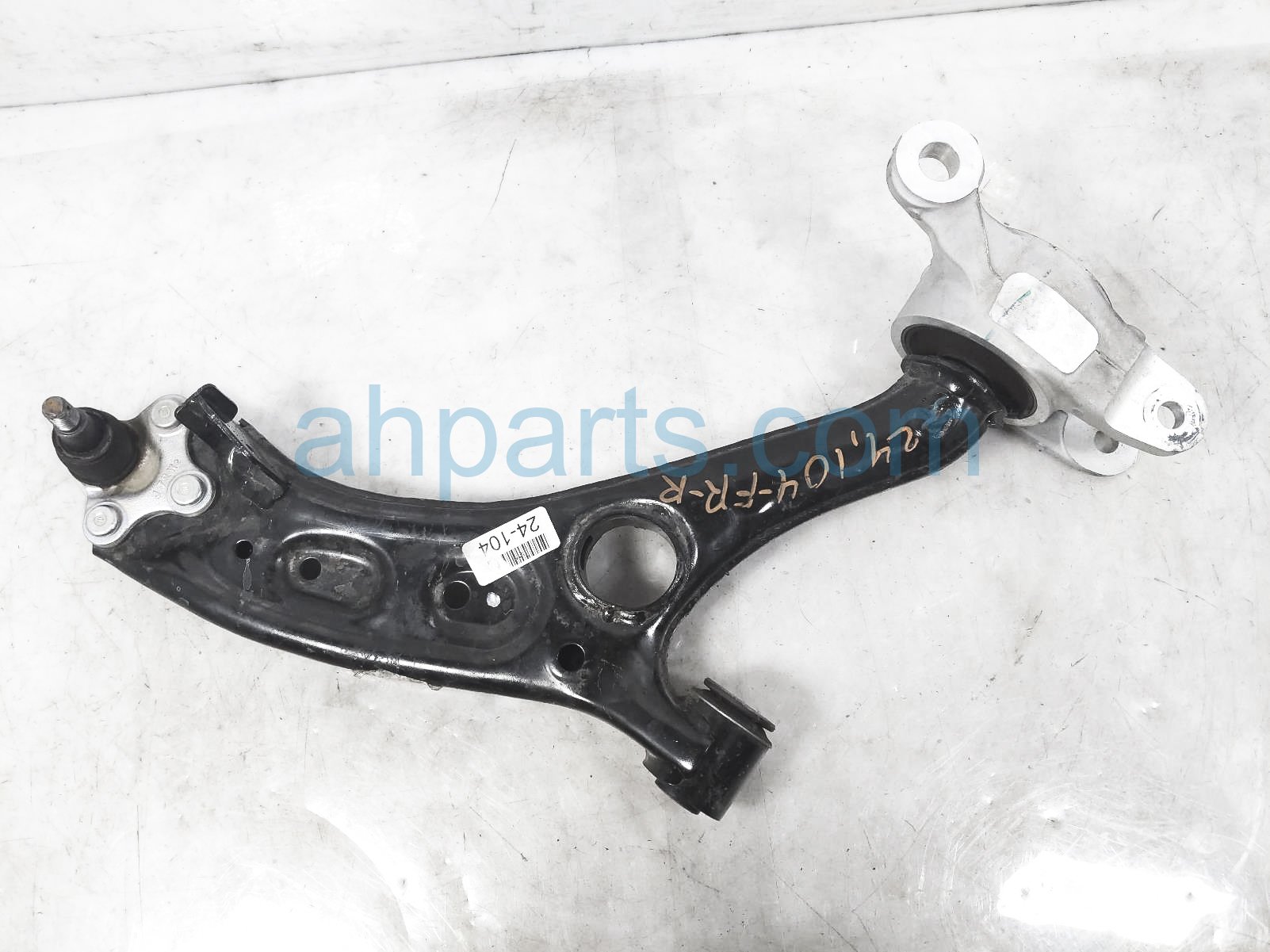 Sold 2024 Honda HR-V Front Passenger Lower Control Arm 51350-3W0-A00,