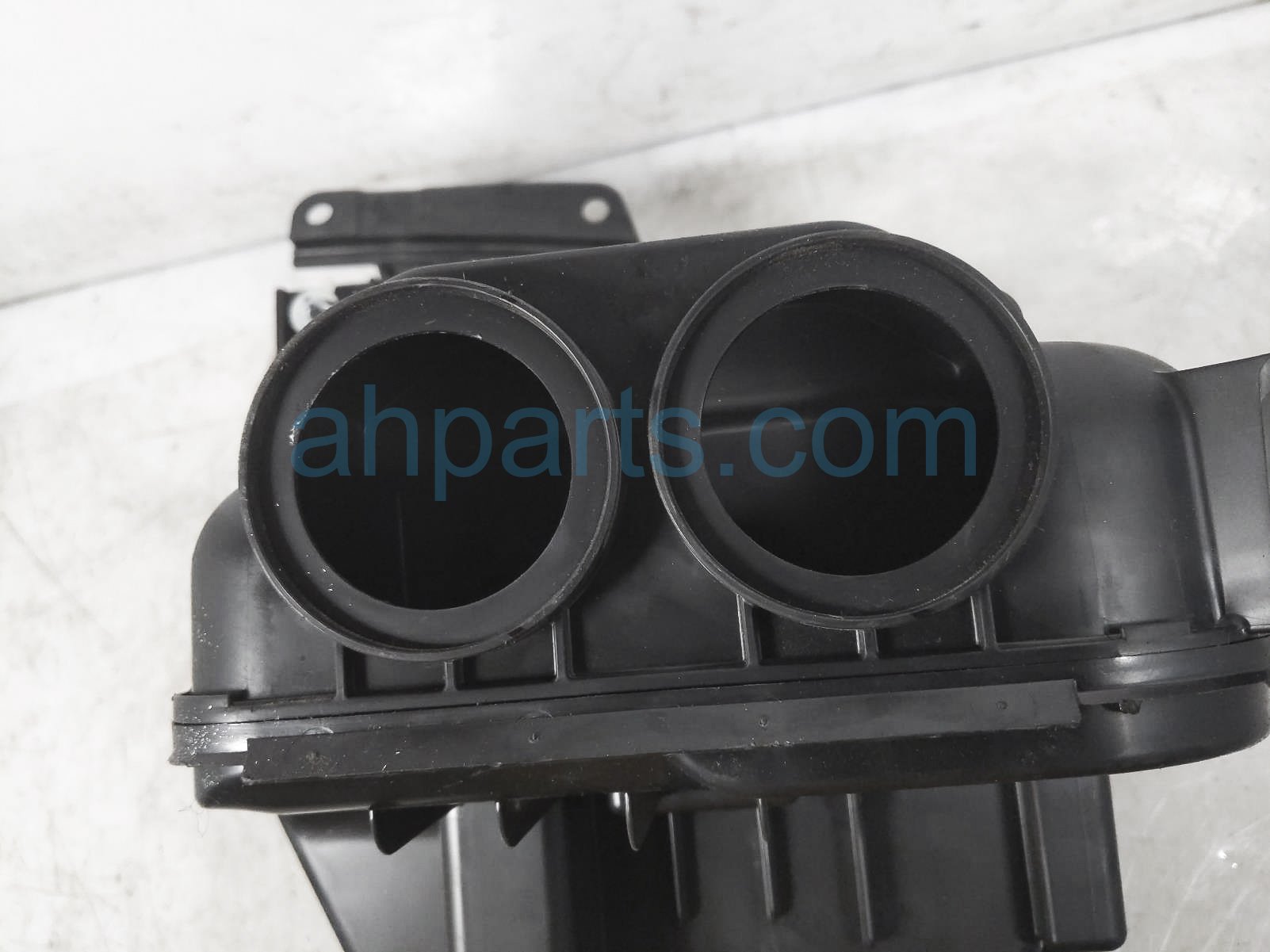 Sold 2024 Honda HR-V Air Cleaner Intake Box 17201-6CT-A01,