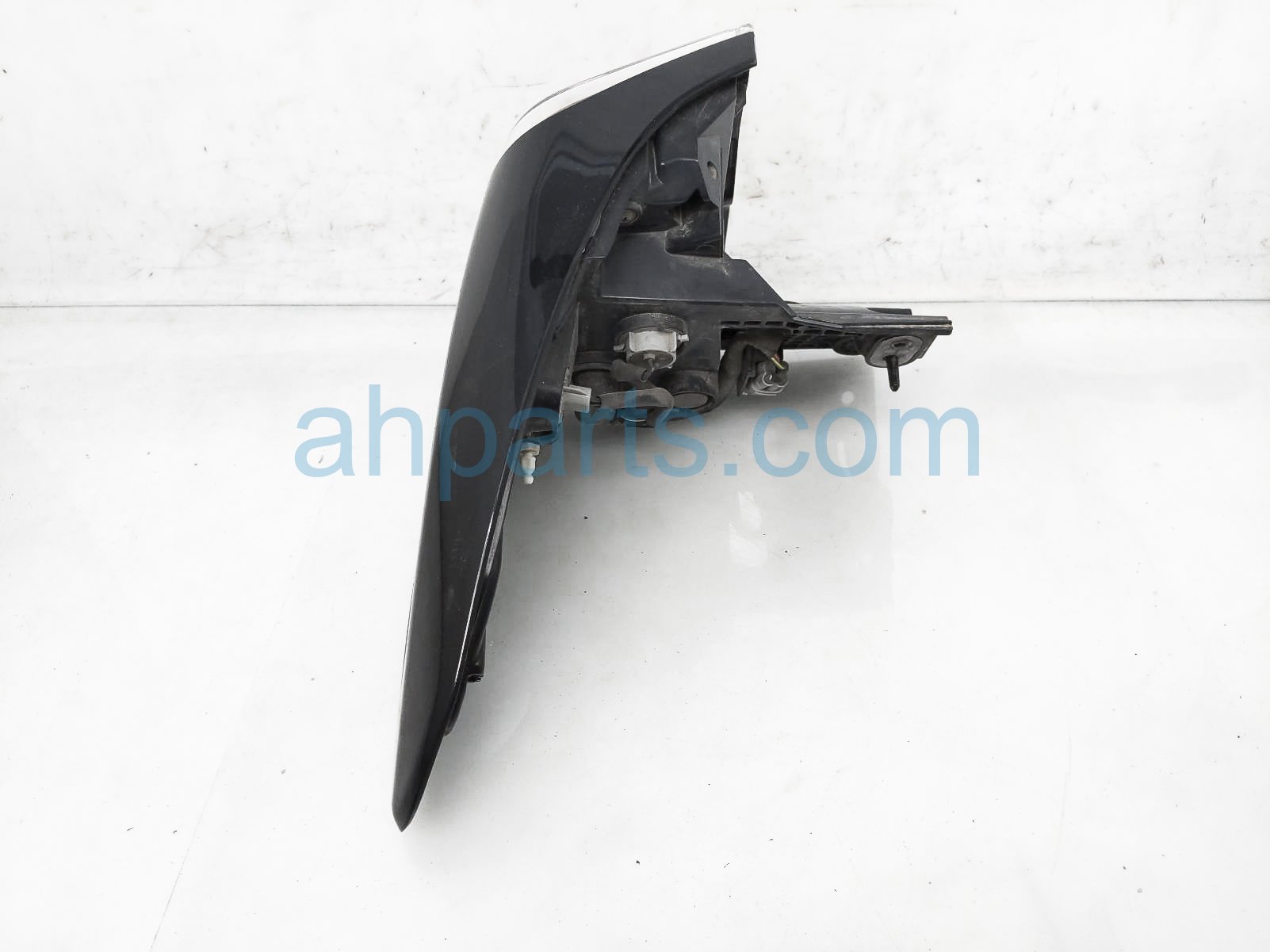 Sold 2020 Subaru Outback Legacy Light / Rear Passenger Tail Lamp (on ...