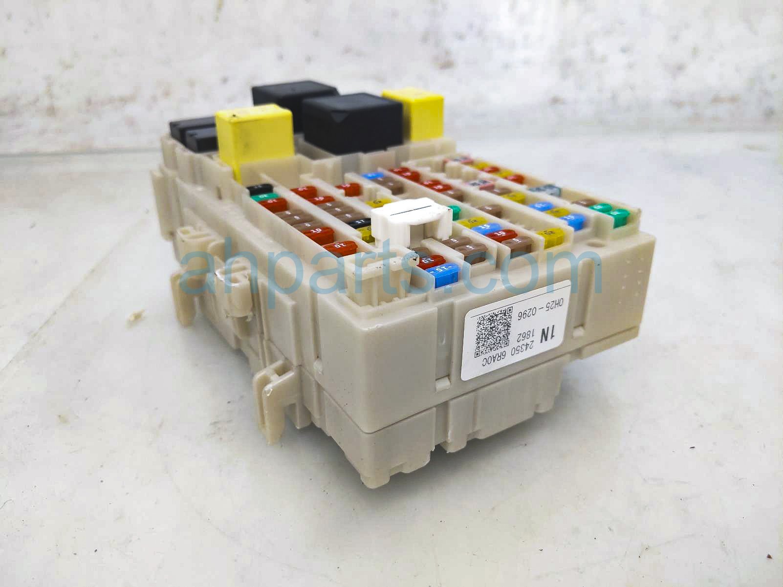 Sold 2021 Nissan Rogue Front Driver Fuse / Junction Box (in Cabin ...