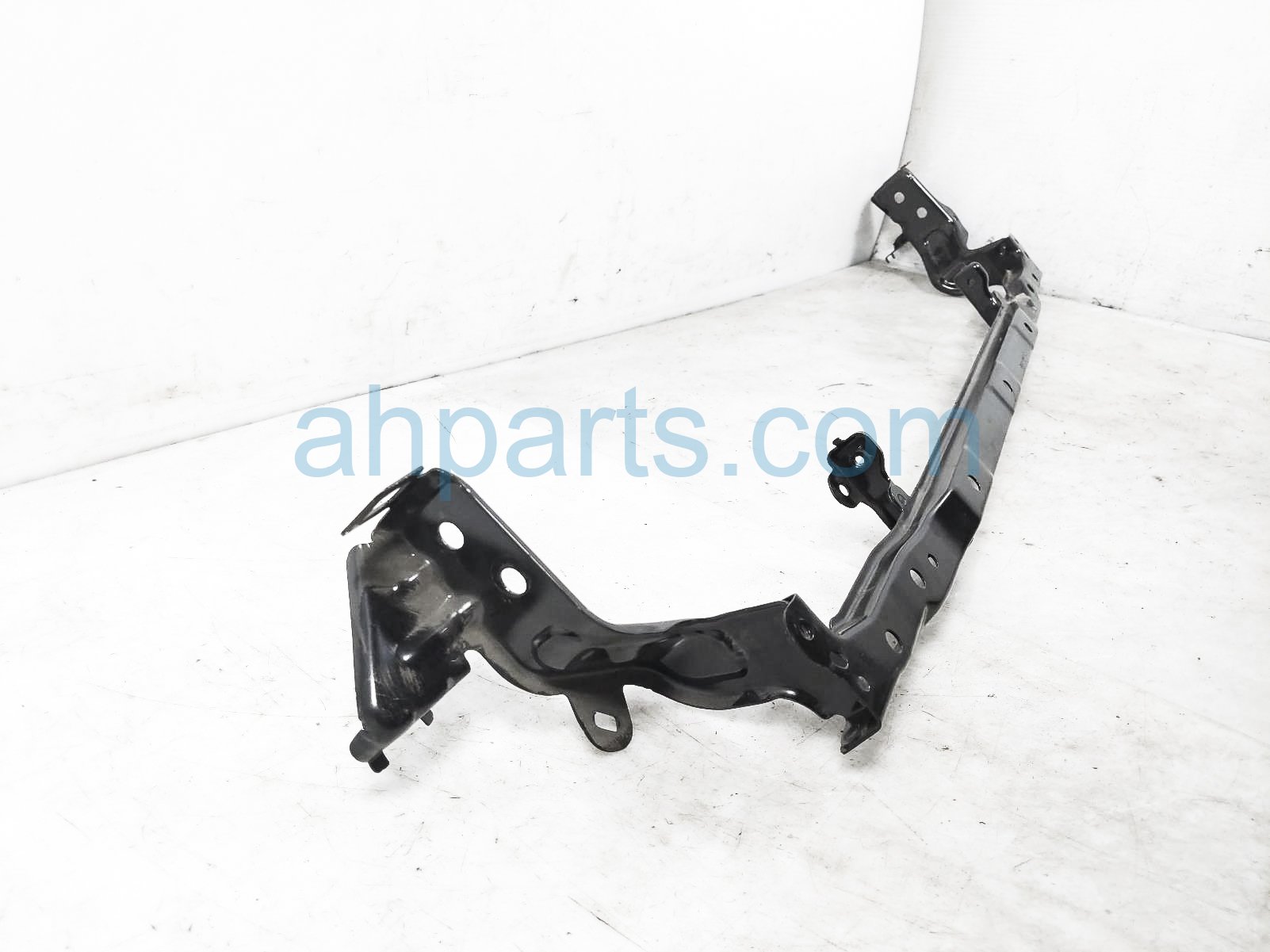 Sold 2023 Honda Pilot Front Bumper Metal Retainer Bracket 71160-T90-A01,