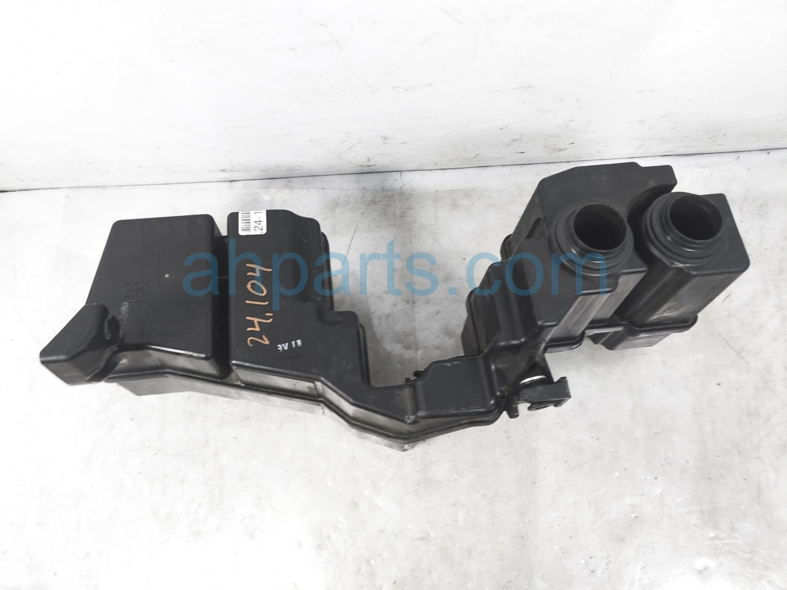 Sold 2024 Honda HR-V Air Intake Resenator Assy 17230-6CT-A01,