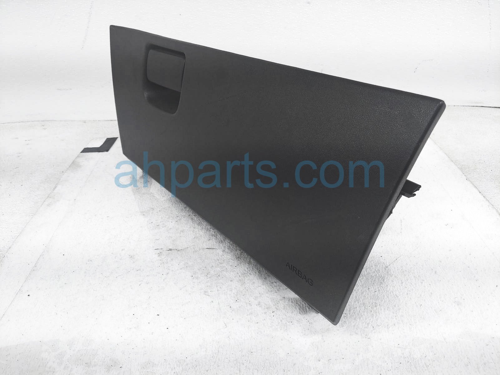 Sold 2021 Chevy Malibu Compartment Passenger Glove Box - Blk - Rs 84342645