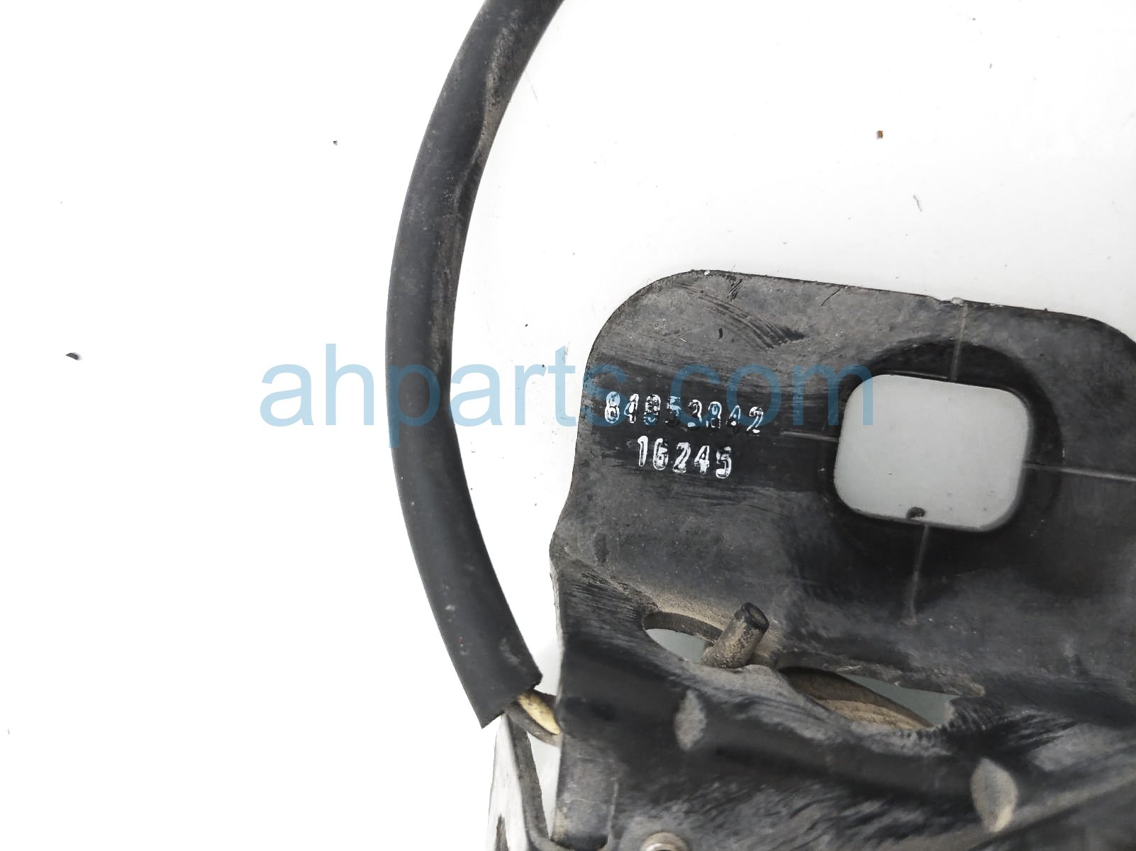 Sold 2017 Chevy Camaro Hood Lock / Latch 84053842