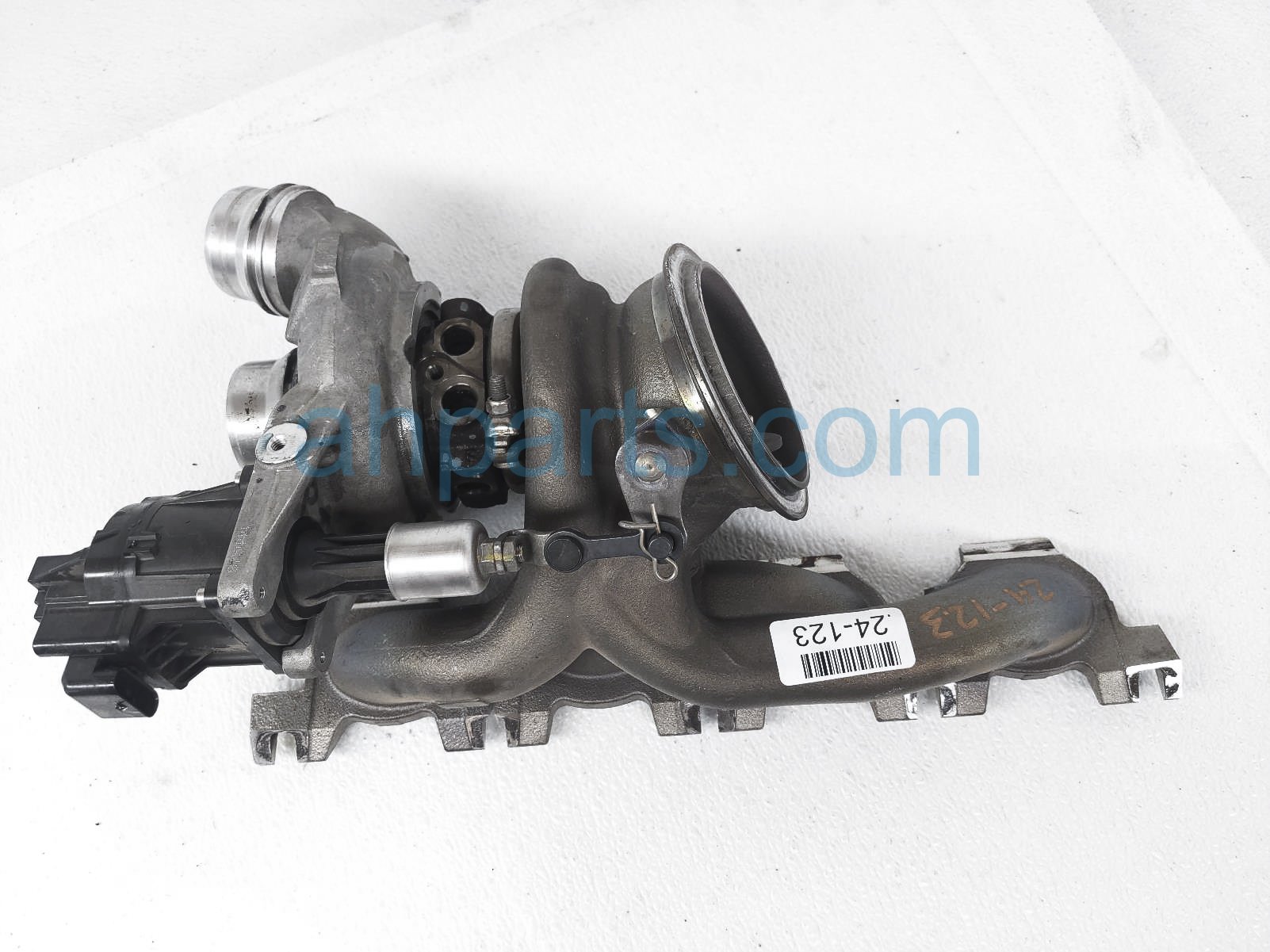 Sold 2018 BMW 230i Turbocharger 11-65-7-637-563,