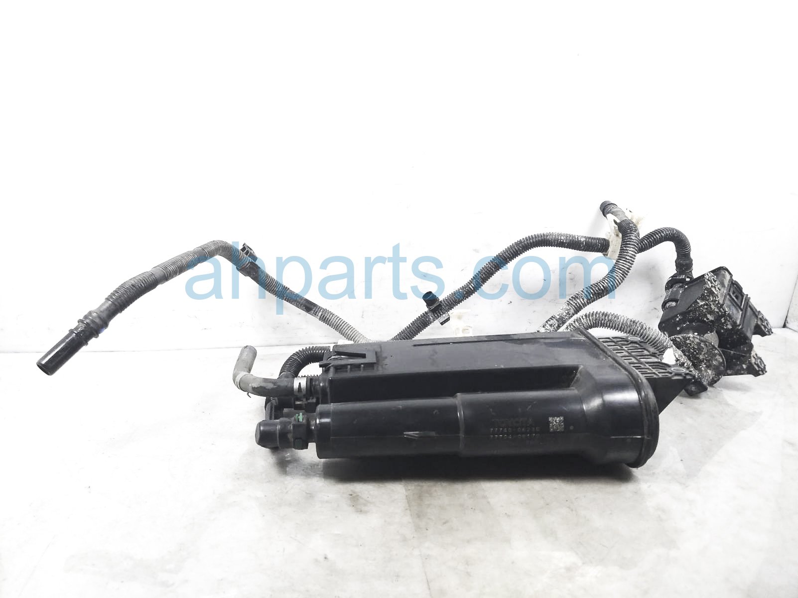 Sold 2020 Toyota Camry Fuel Vapor Charcoal Canister Assy 77740-06230,