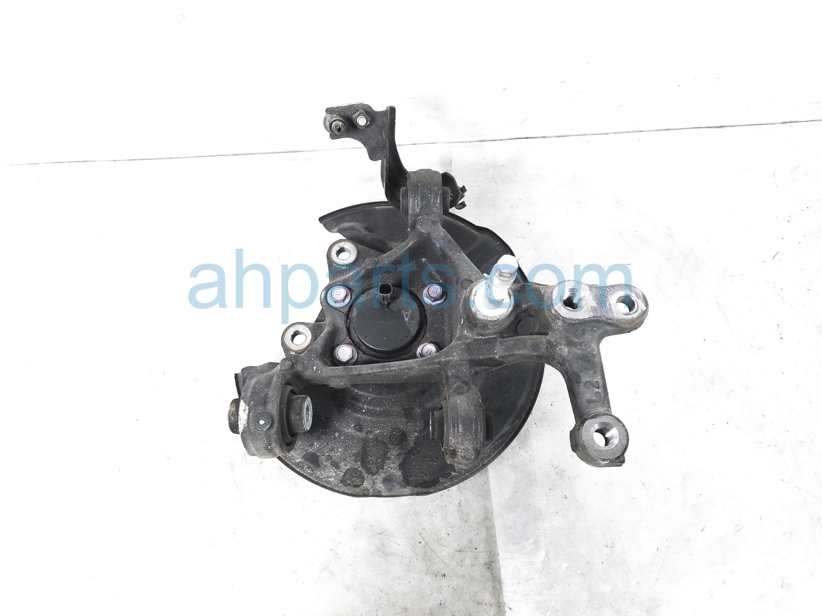 Sold 2021 Toyota Corolla Axle Stub Rear Driver Spindle Knuckle Hub ...