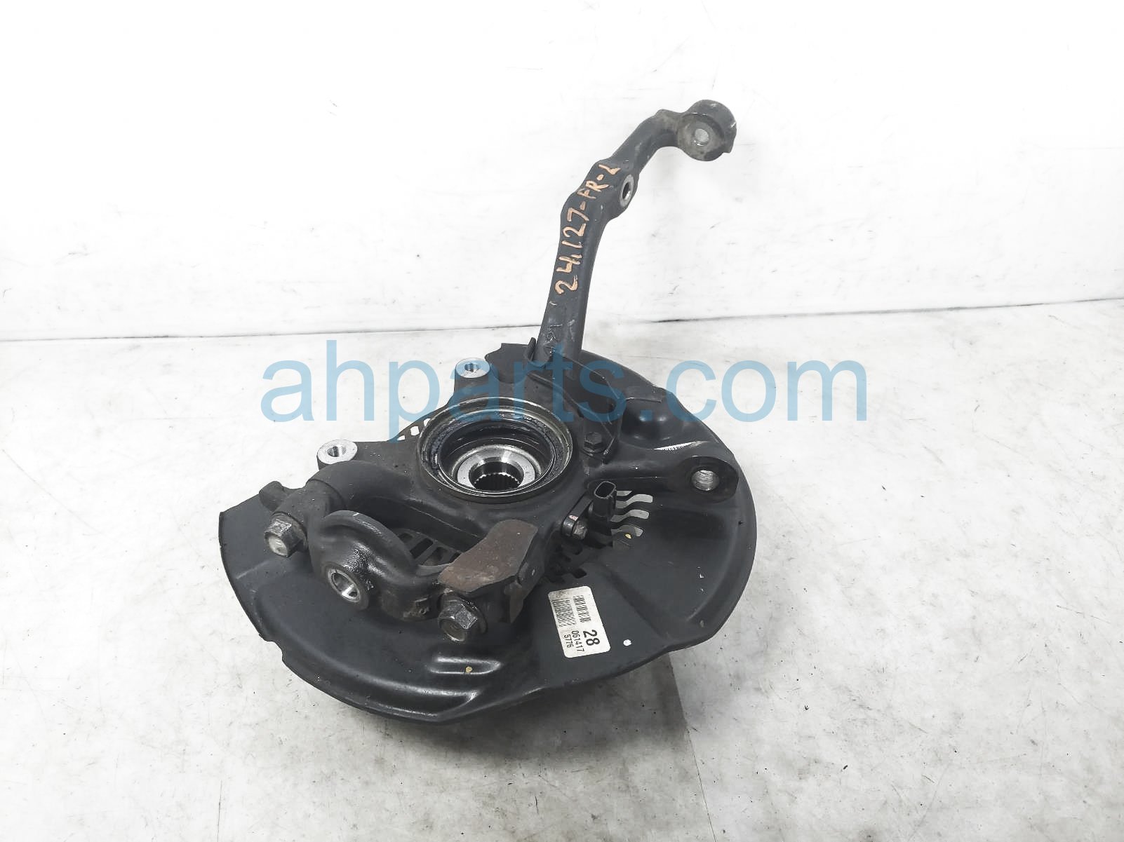 Sold 2017 Toyota Tacoma Front Driver Spindle Knuckle Hub 43212-04050,