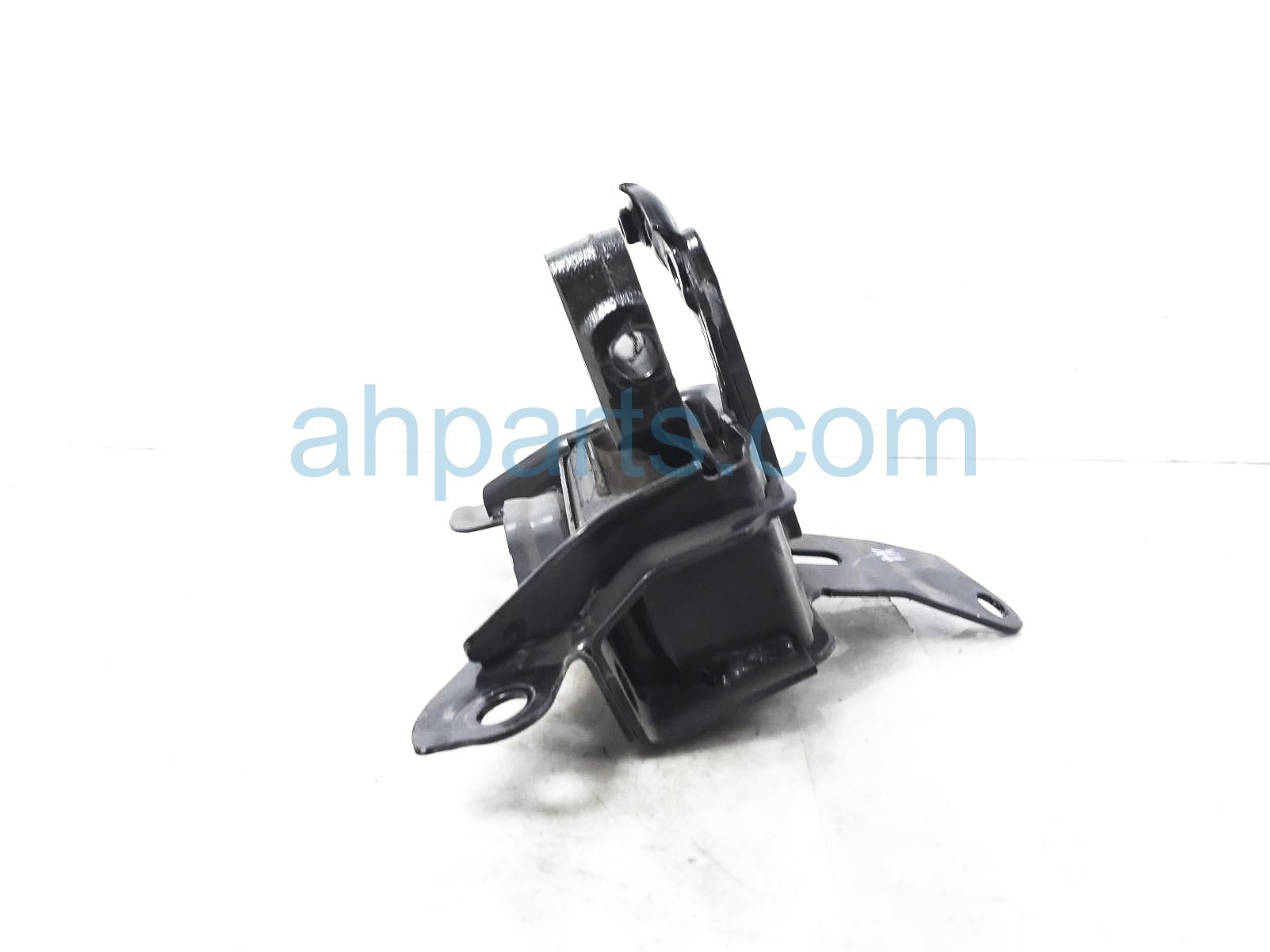 Sold 2021 Toyota Corolla Engine/motor Driver Insulator Engine Mount - 2 ...