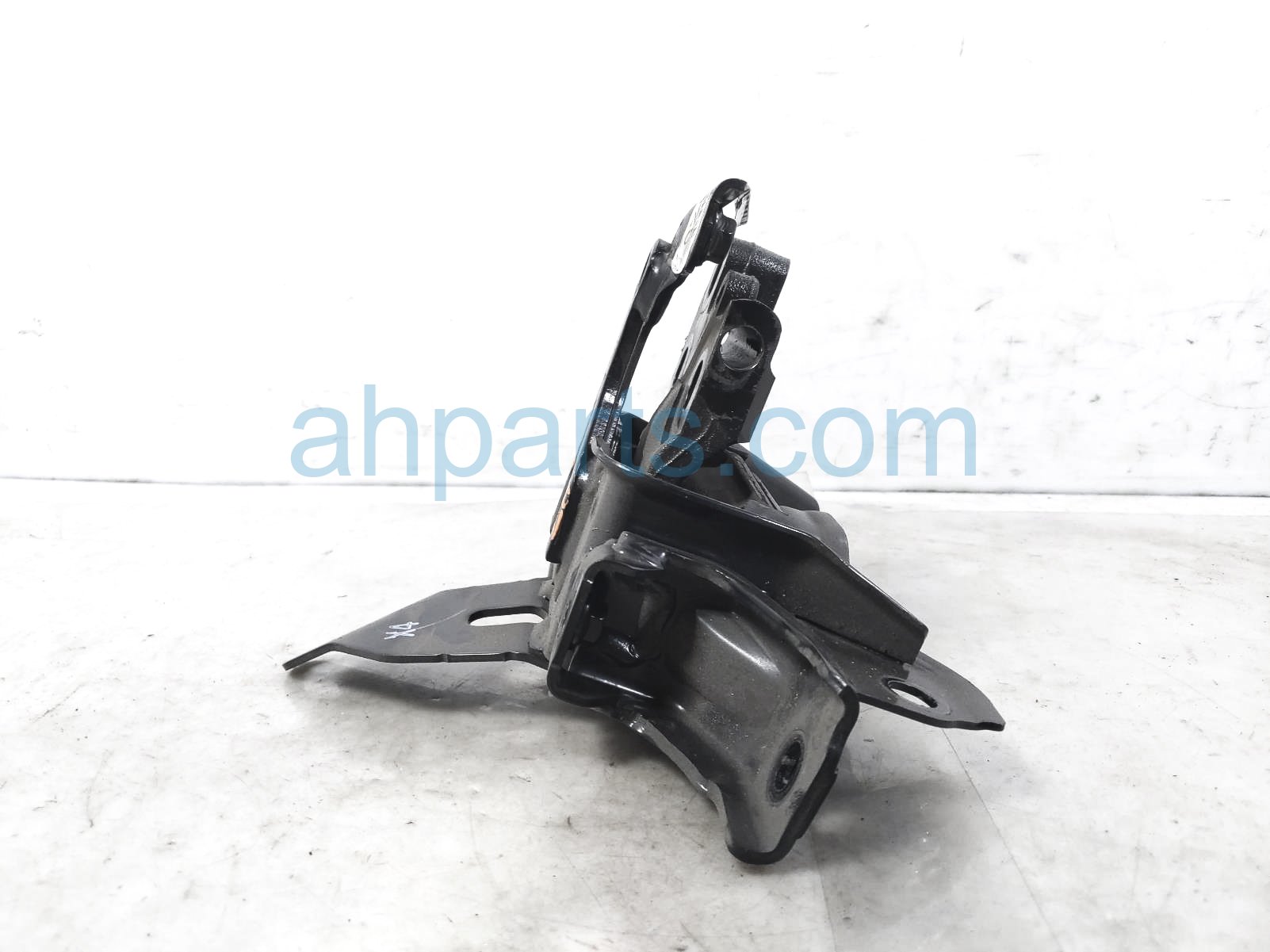 Sold 2021 Toyota Corolla Engine/motor Driver Insulator Engine Mount - 2 ...