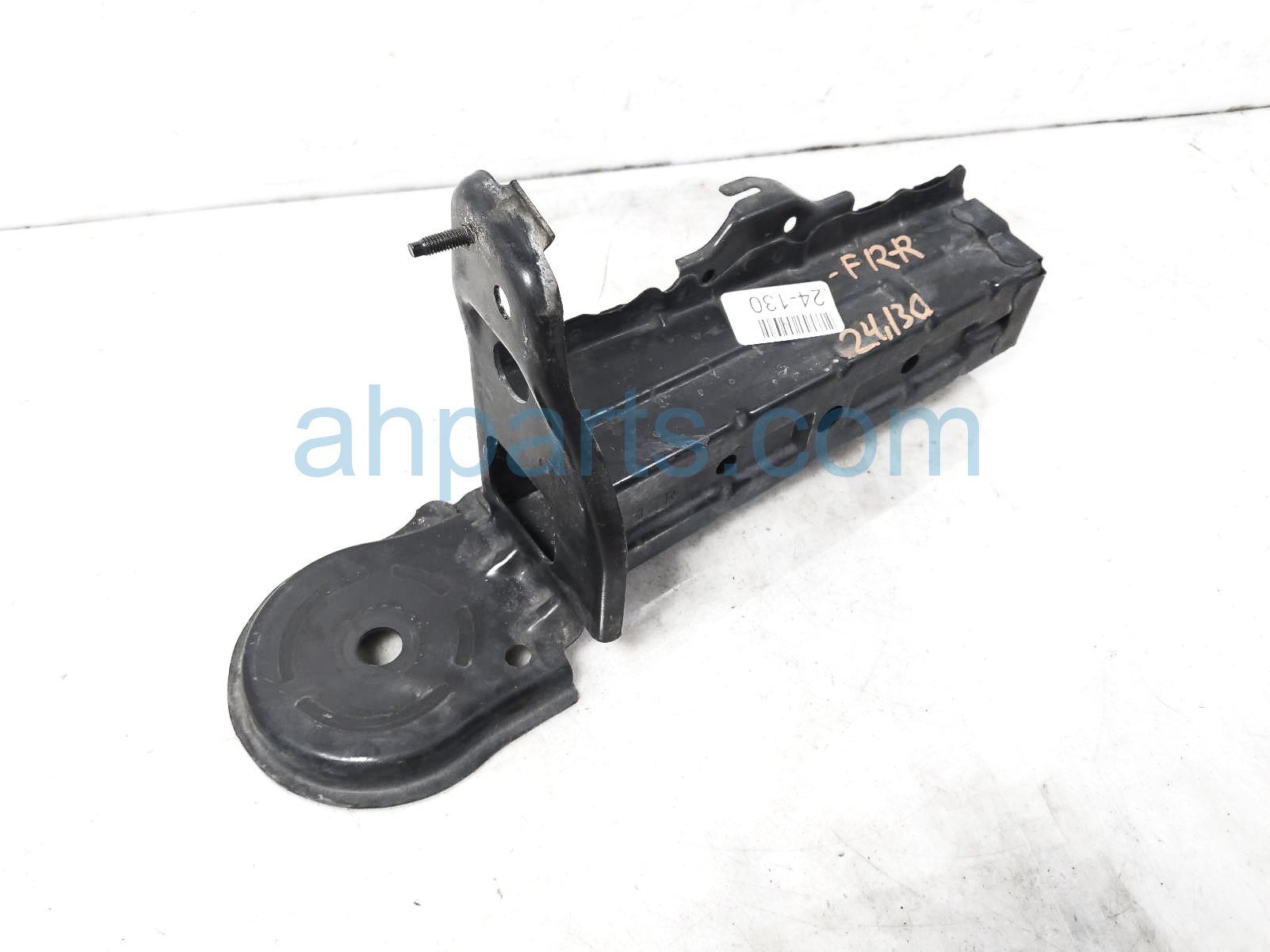 Sold 2018 Toyota Camry Front Passenger Suspension Support Bracket 52102 ...
