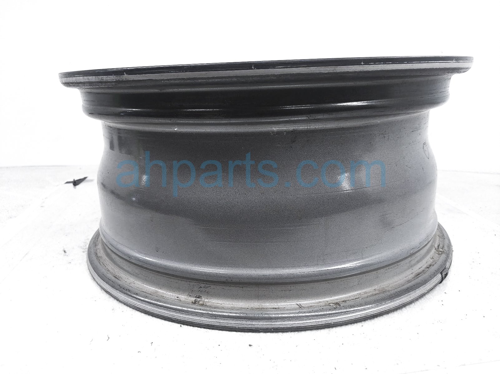 Sold 2018 Toyota Tacoma Rear Driver Wheel / Rim 42611-04220,