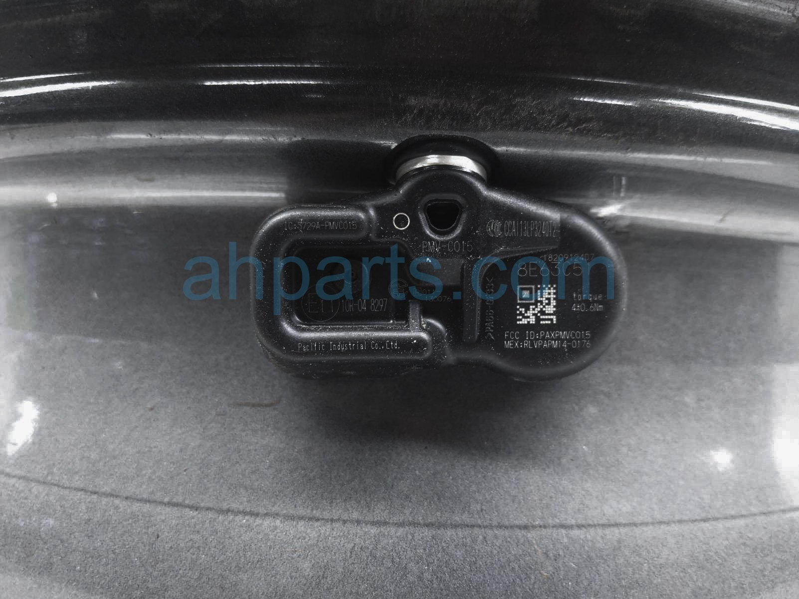 Sold 2018 Toyota Tacoma Rear Driver Wheel / Rim 42611-04220,