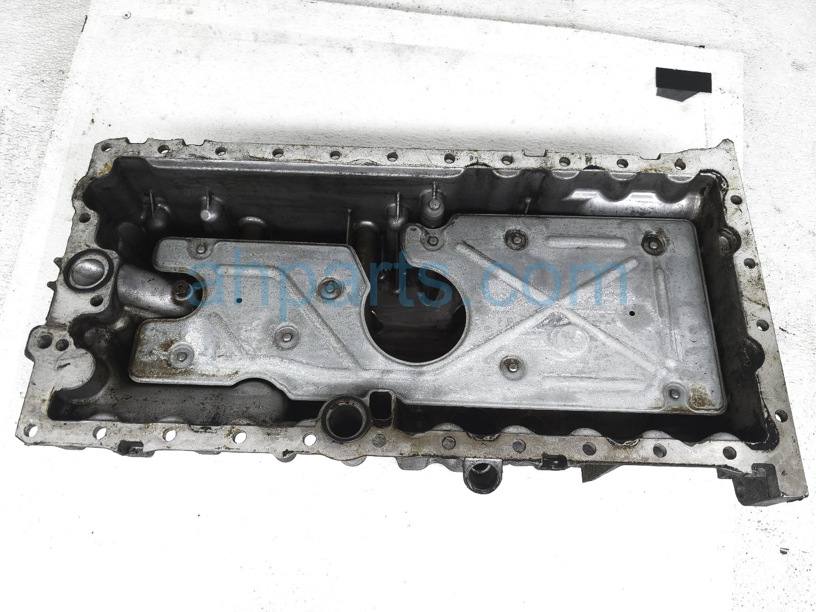 Sold 2013 Volvo S60 Engine Oil Pan 31375244