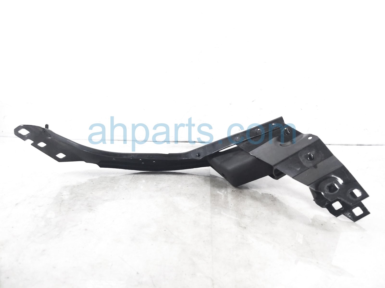 Sold 2018 BMW X1 Front Passenger Lock Support Bracket 51-64-7-426-634,