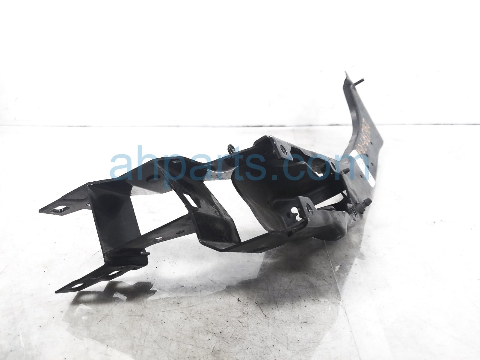 Sold 2018 BMW X1 Front Passenger Lock Support Bracket 51-64-7-426-634,