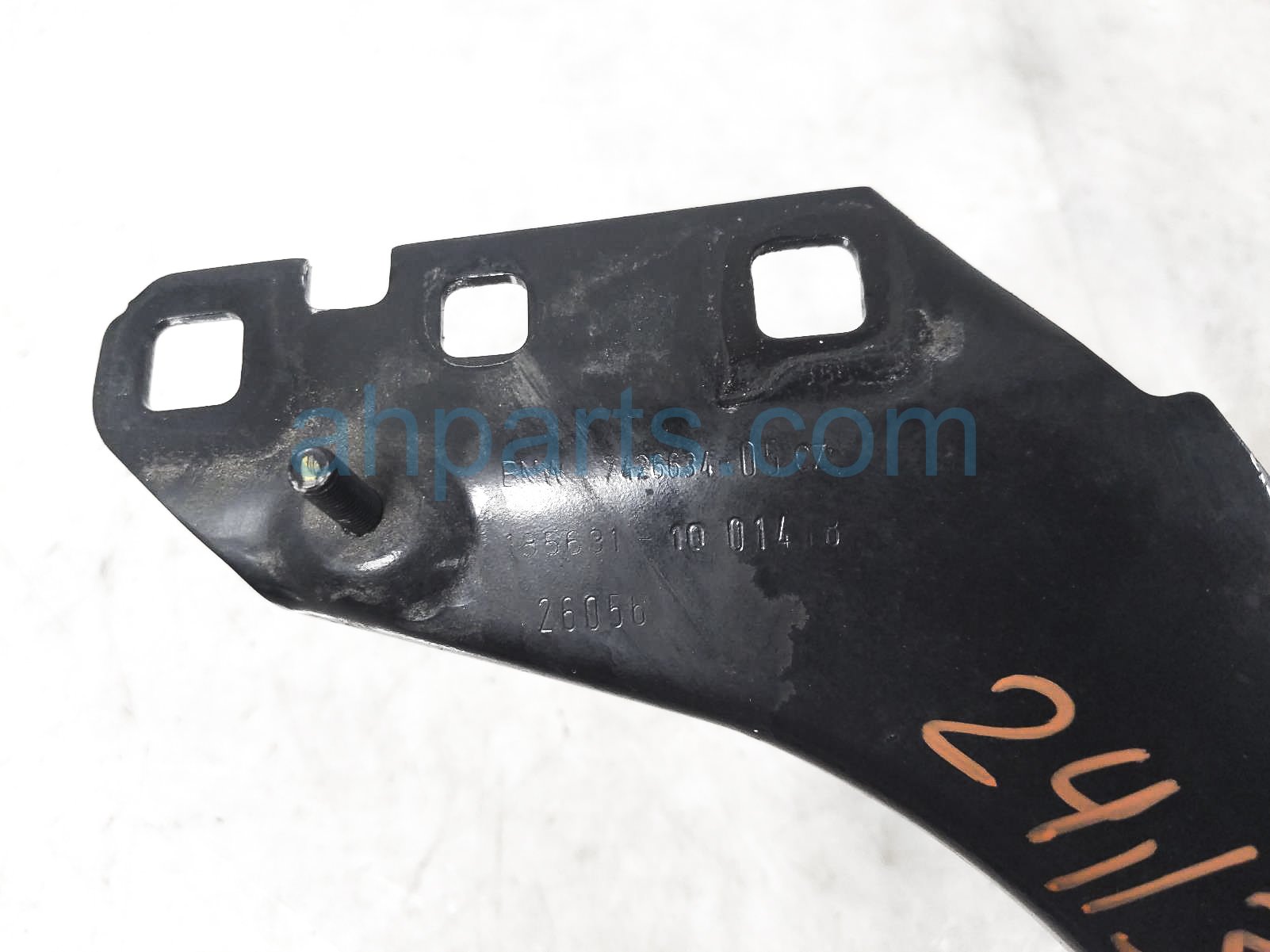 Sold 2018 BMW X1 Front Passenger Lock Support Bracket 51-64-7-426-634,