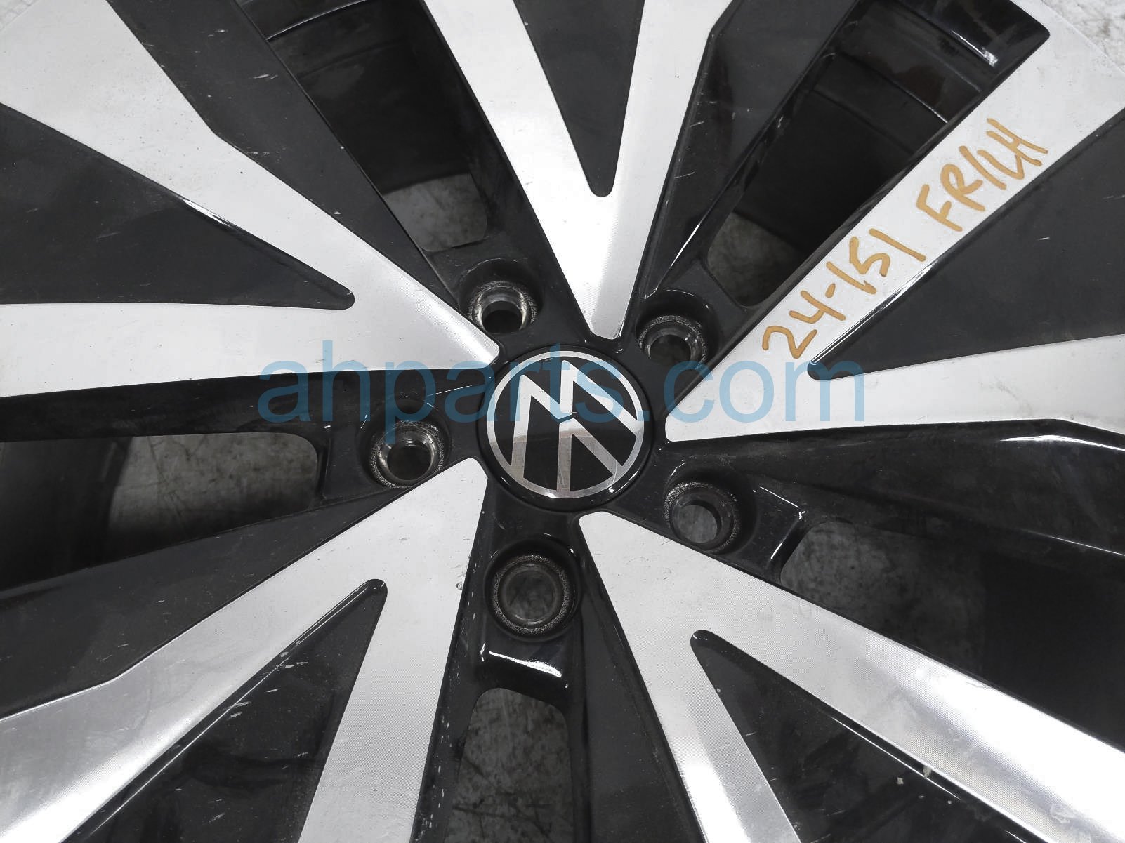 Sold 2022 Volkswagen Taos Front Driver Wheel / Rim 2GJ-601-025-H-AX1,