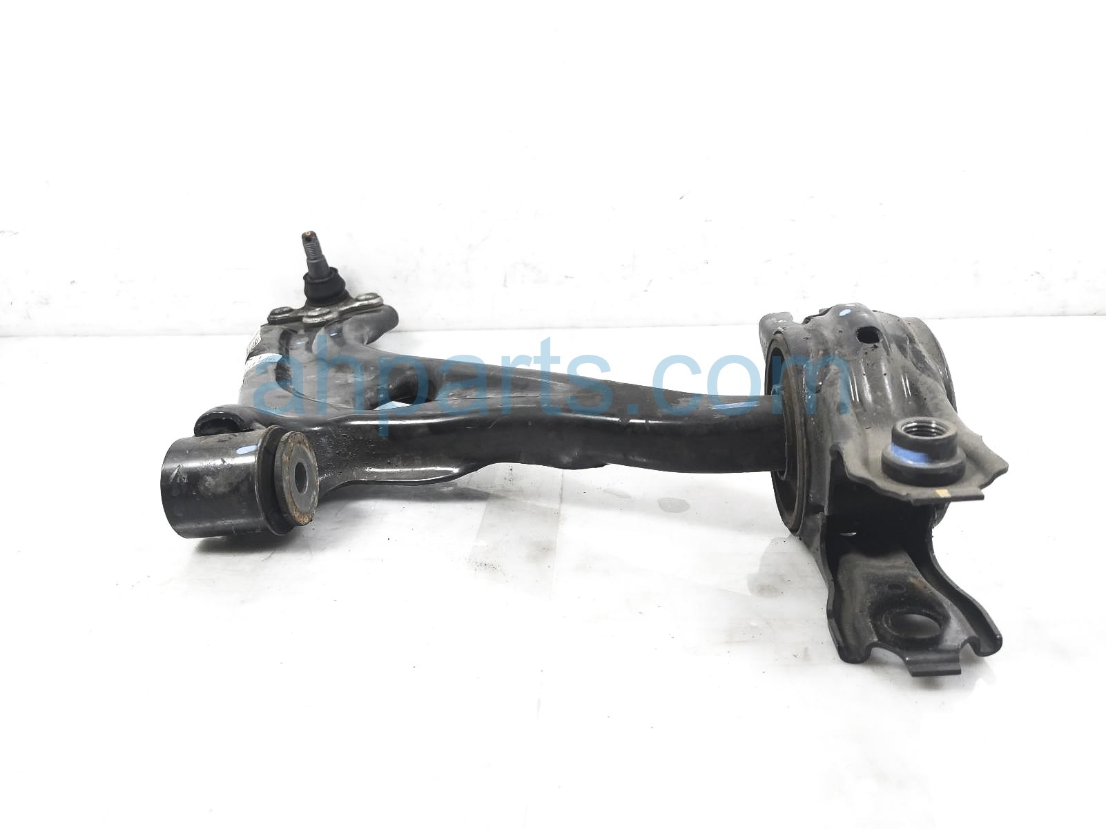 Sold 2022 Honda Civic Front Passenger Lower Control Arm 51350-T20-A00,