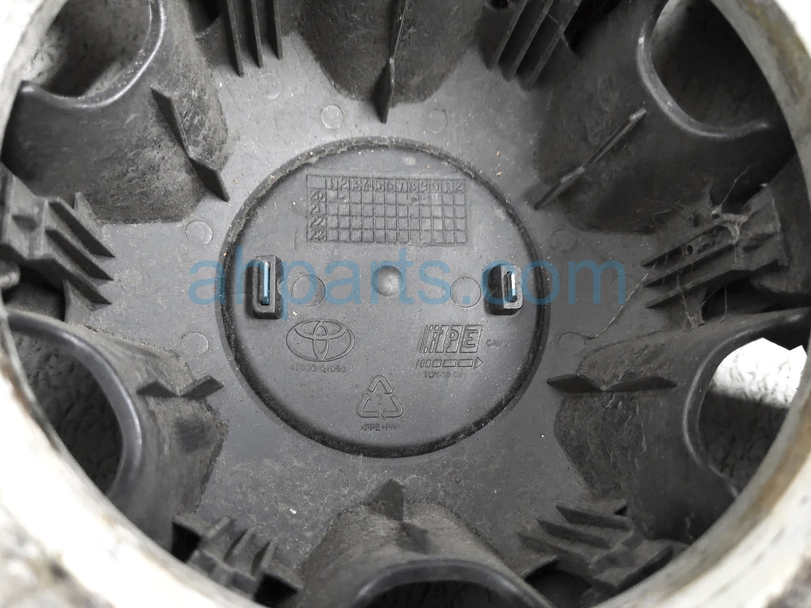 Sold 2005 Toyota Tacoma Rear Driver Wheel / Rim 42611-04160,