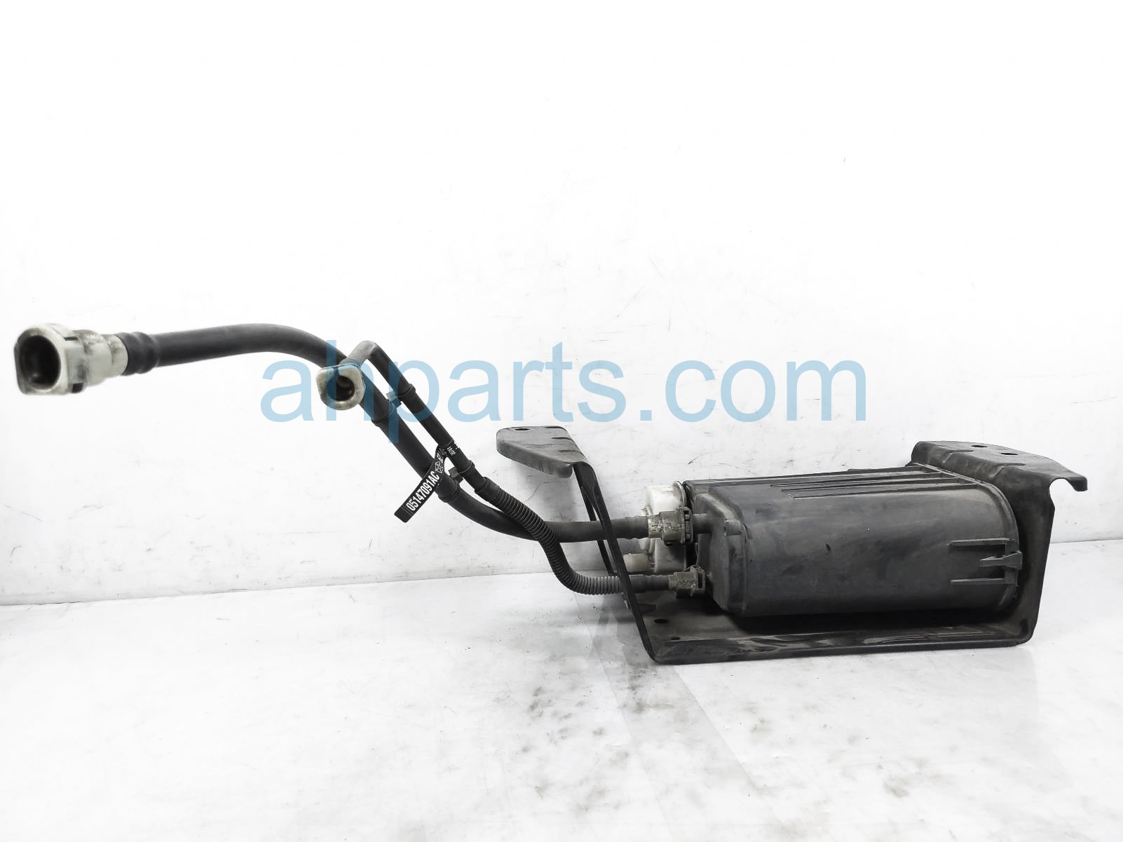 Sold 2017 Jeep Wrangler Fuel Vapor Charcoal Canister - 3.6l 680727074AG,