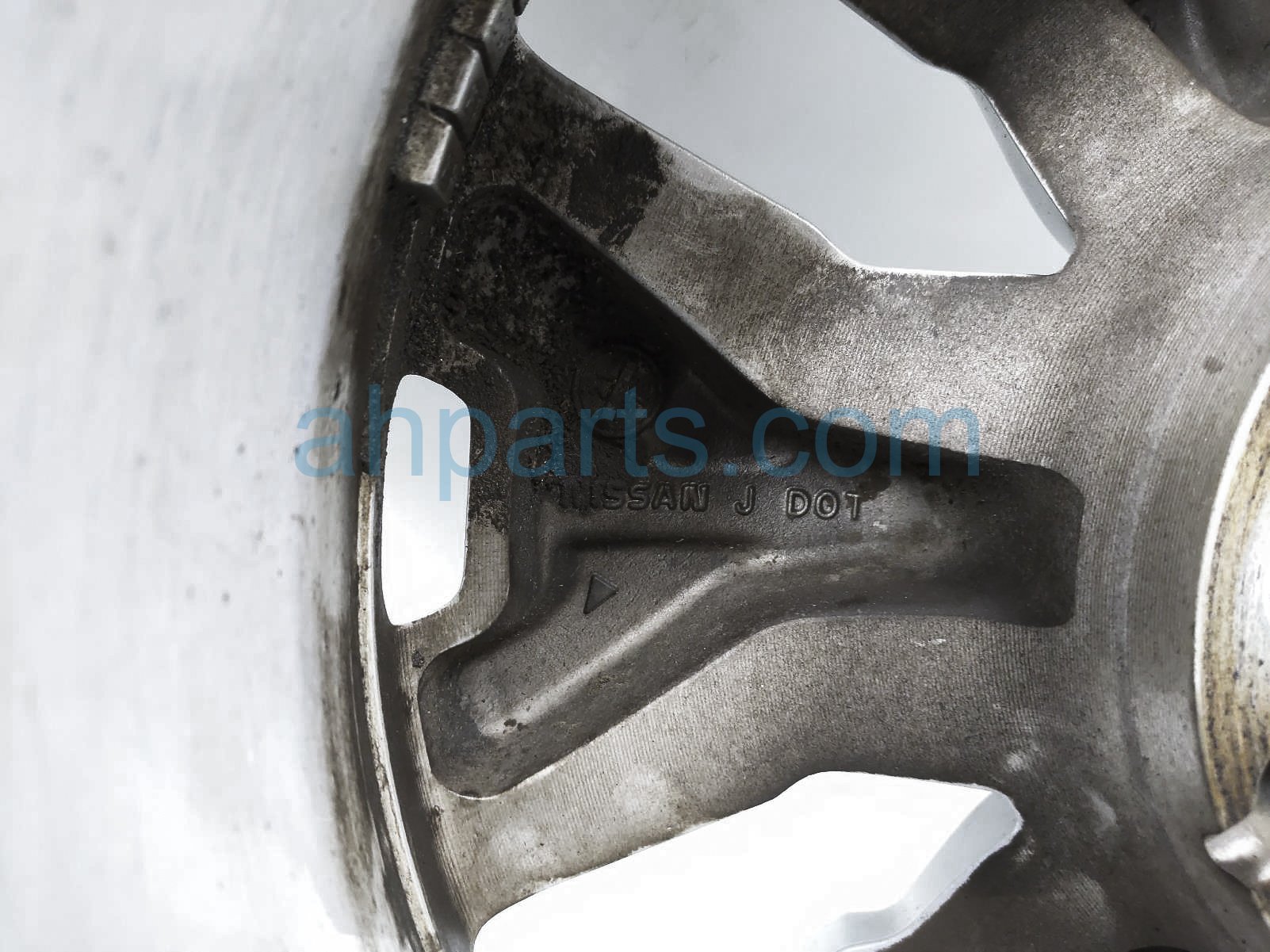 2022 Nissan Frontier Rear Passenger Wheel / Rim 40300-9BU1K,