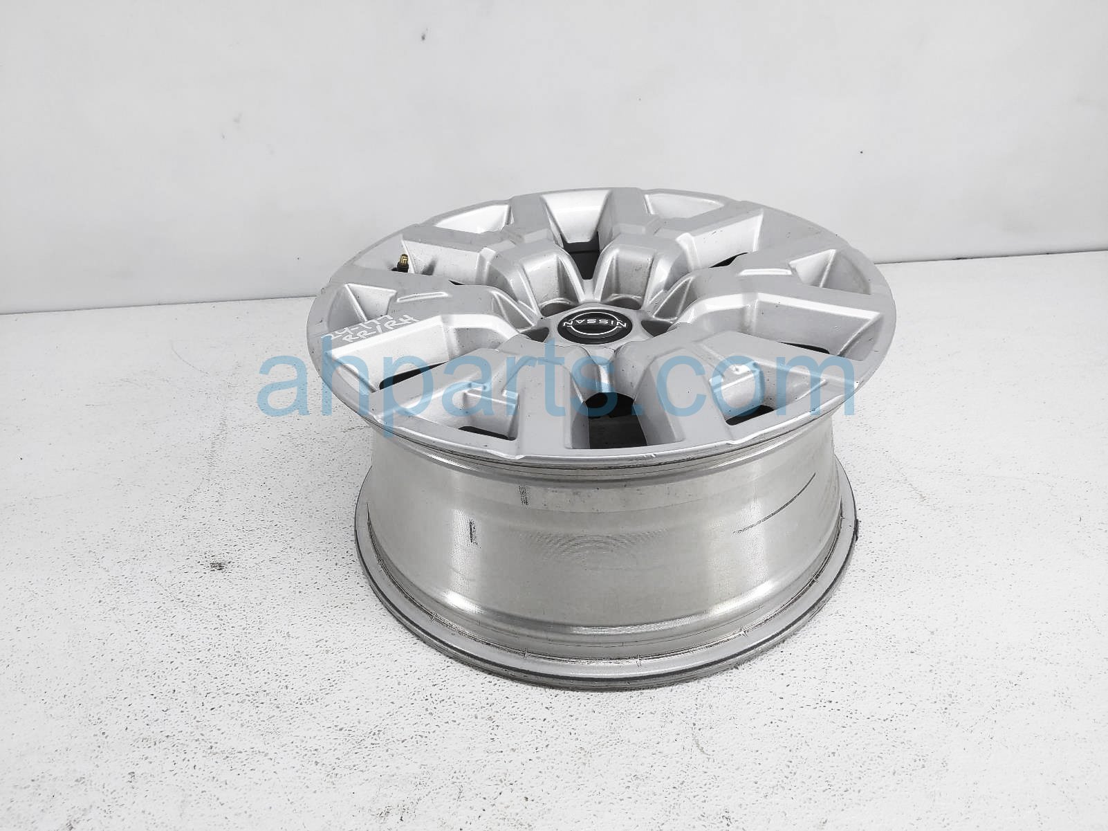 2022 Nissan Frontier Rear Passenger Wheel / Rim 40300-9BU1K,