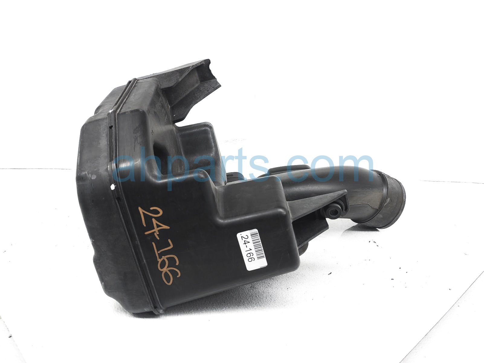 Sold 2016 Honda Accord Air Intake Resonator Chamber - 2.4l 17230-5A2-A00,