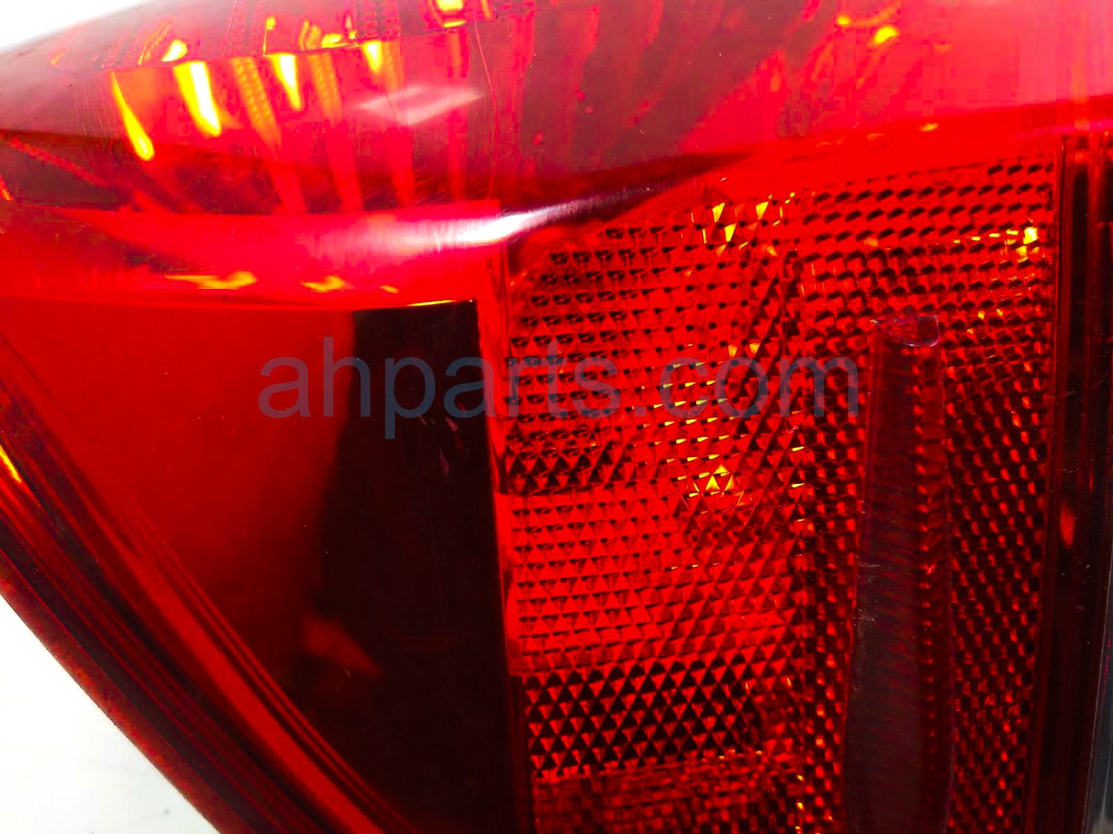 Sold 2018 Toyota Tundra Light / Rear Passenger Tail Lamp (on Body ...