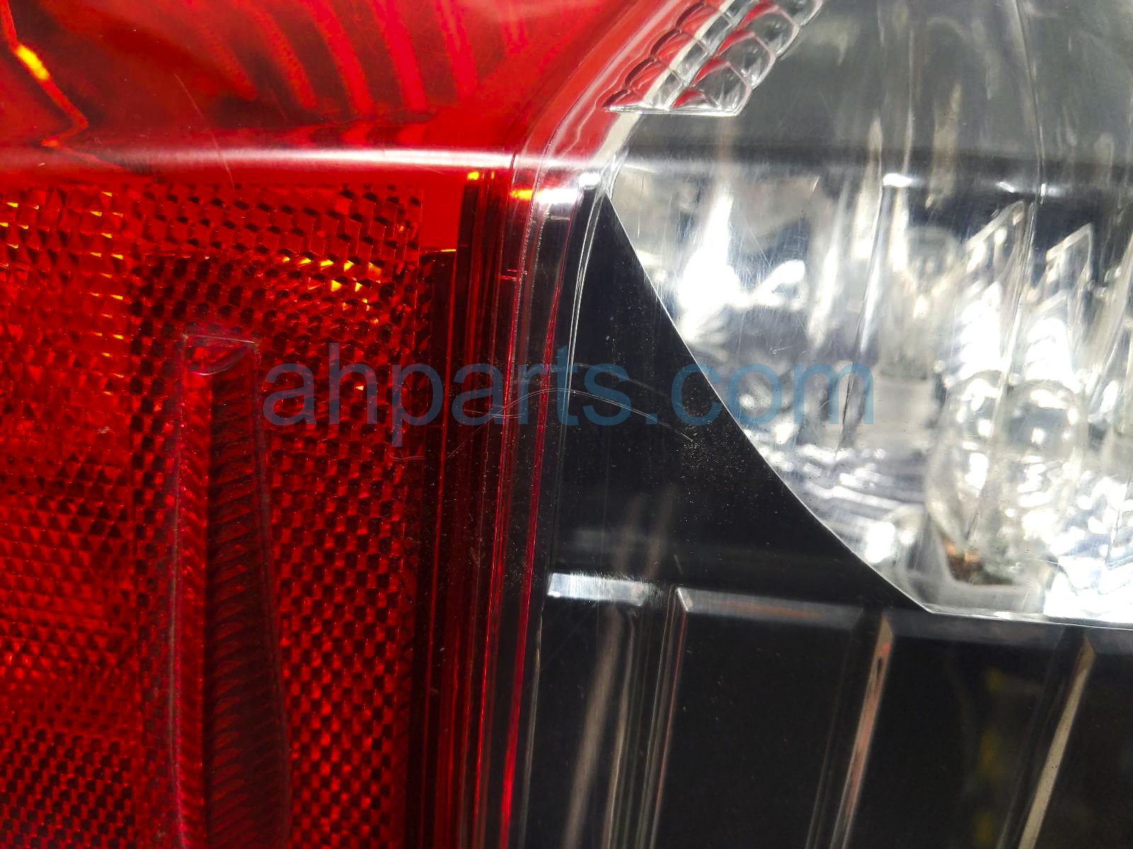 Sold 2018 Toyota Tundra Light / Rear Passenger Tail Lamp (on Body ...