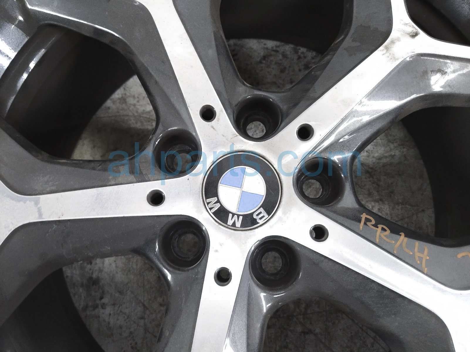 2018 BMW X1 Rear Driver 18x7 Wheel / Rim 36-11-6-856-070,