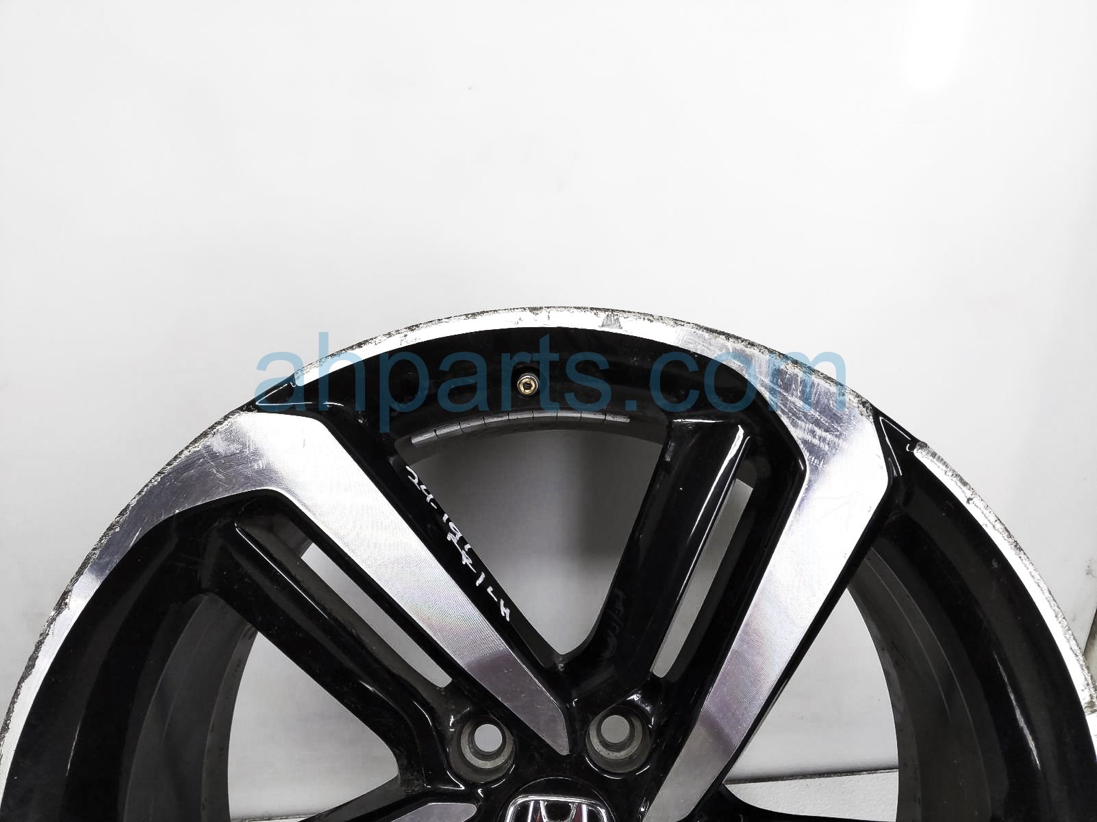 Sold 2018 Honda Accord Rear Driver Wheel / Rim - Curb Rash 42700-TVA-A94,