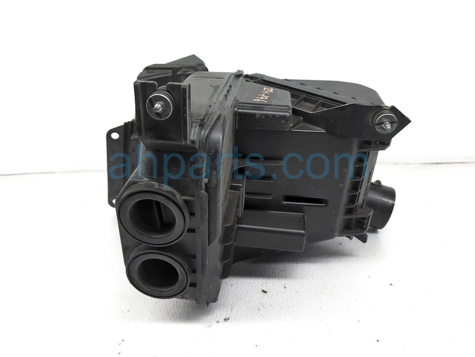 Sold 2023 Honda HR-V Air Cleaner Intake Box 17210-64S-A01