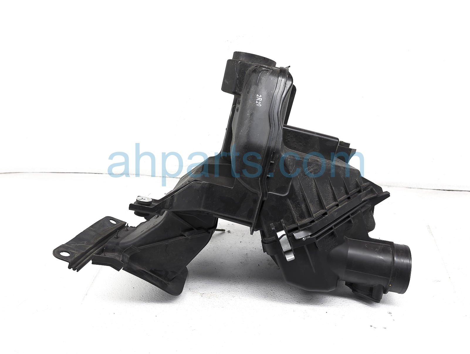 Sold 2023 Honda HR-V Air Cleaner Intake Box 17210-64S-A01