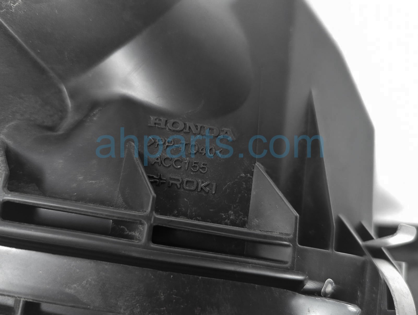 Sold 2023 Honda HR-V Air Cleaner Intake Box 17210-64S-A01