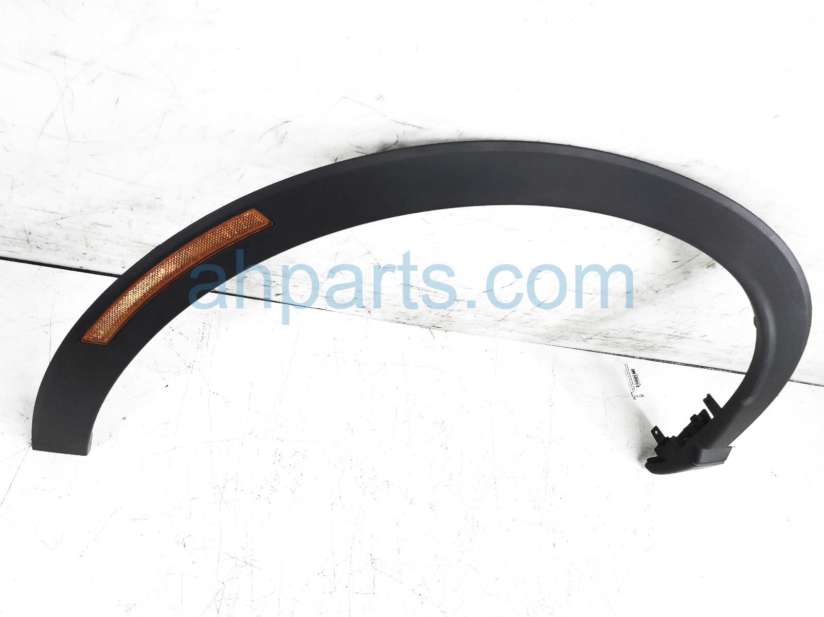 Sold 2024 Honda CR-V Front Driver Fender Flare / Wheel Arch 74157-3A0-A90,