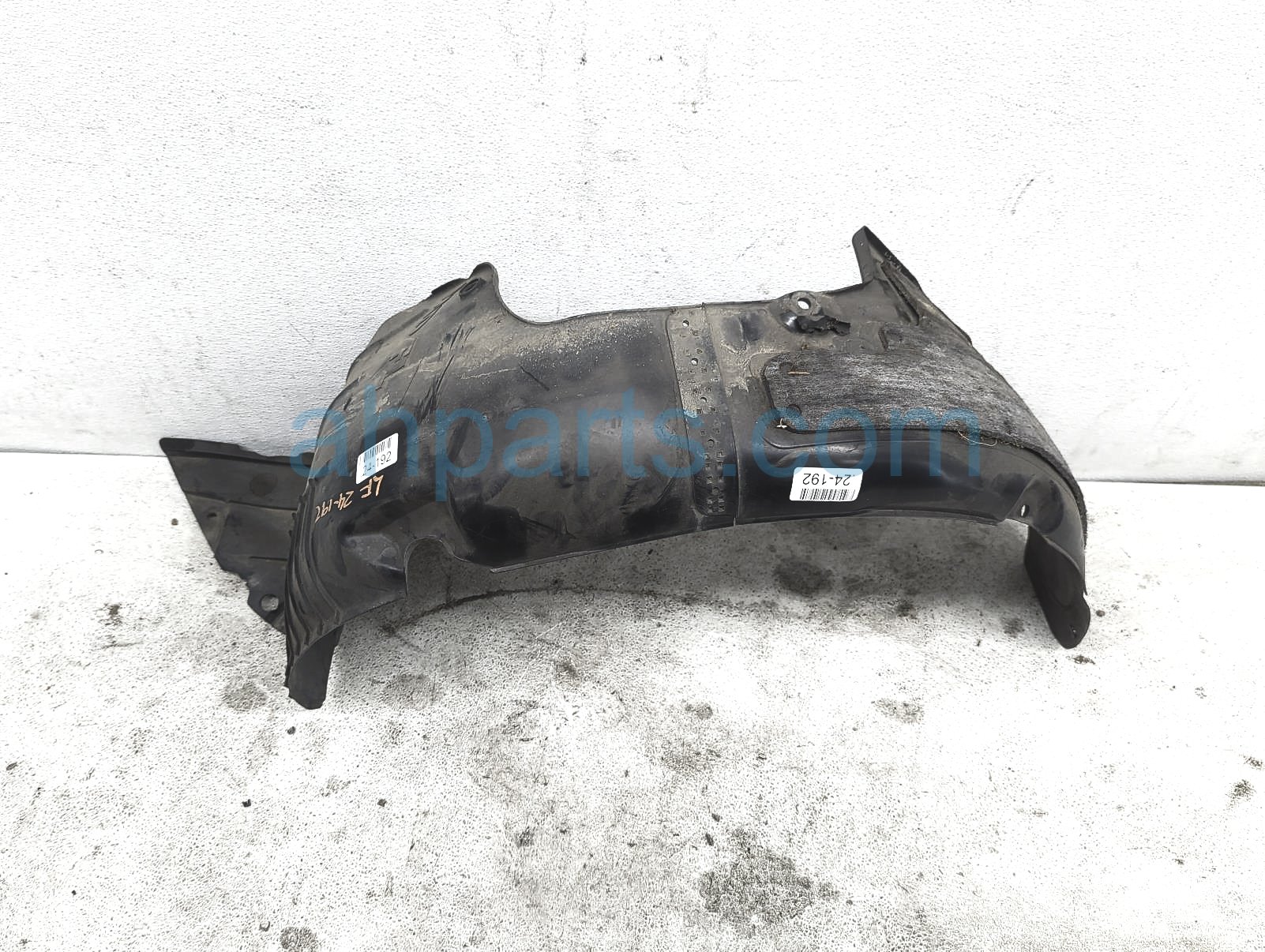 Sold 2015 Hyundai Elantra Front Driver Inner Fender Liner - 1.8l 86811 ...