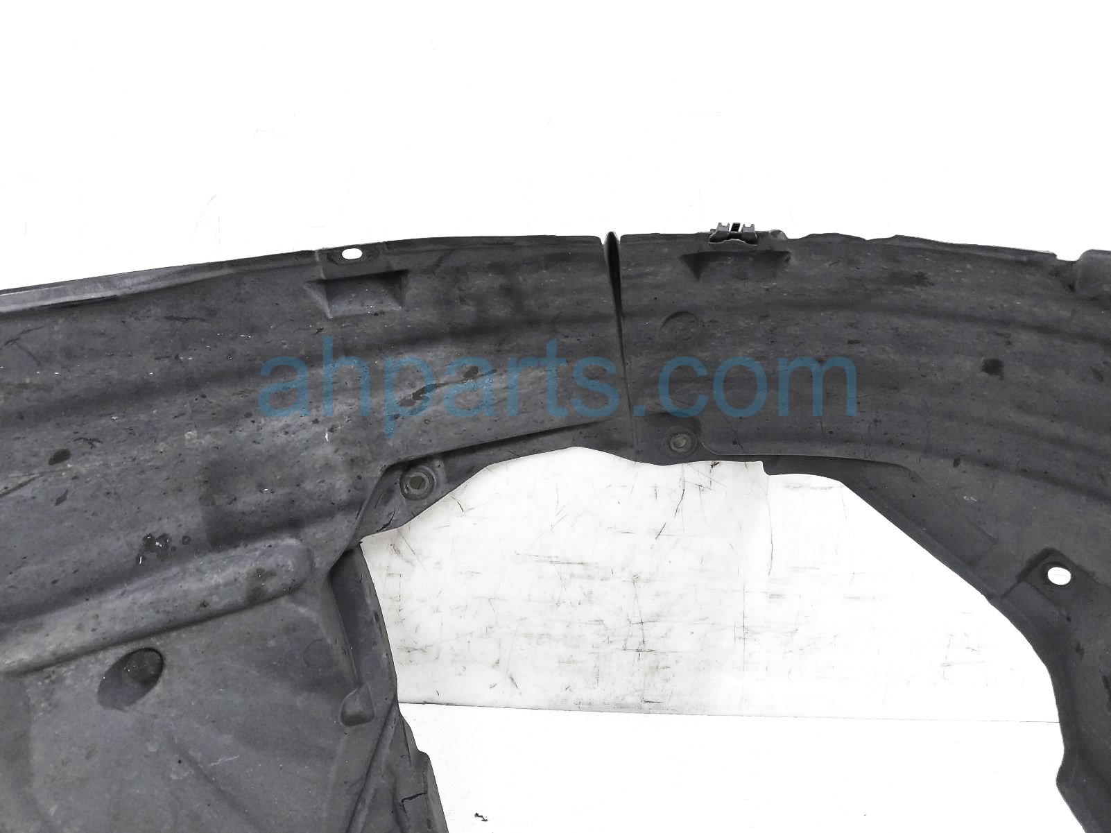 Sold 2017 Nissan Maxima Front Passenger Inner Fender Liner