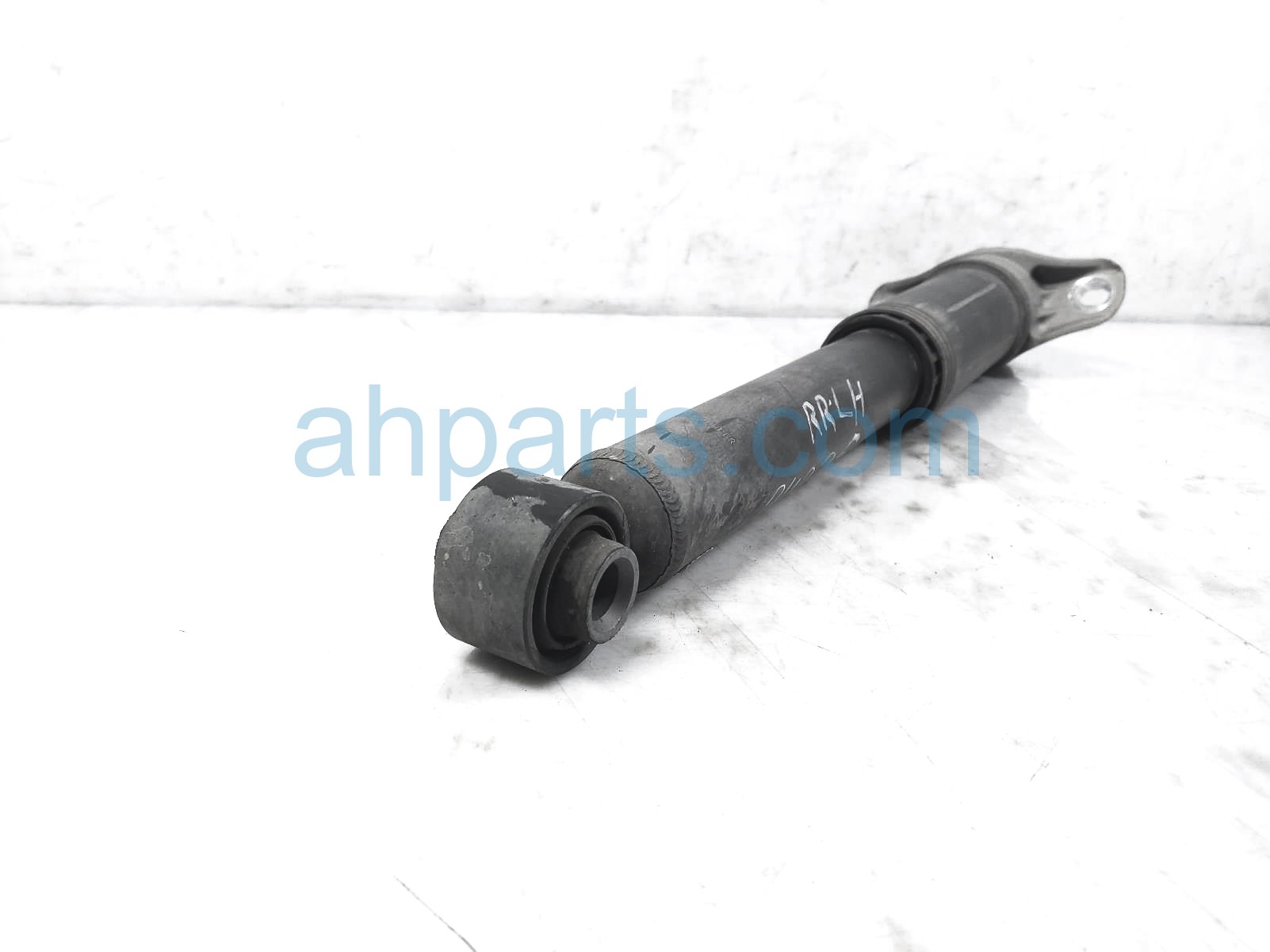 Sold 2018 Toyota Camry Strut / Spring / Rear Driver Shock Absorber ...